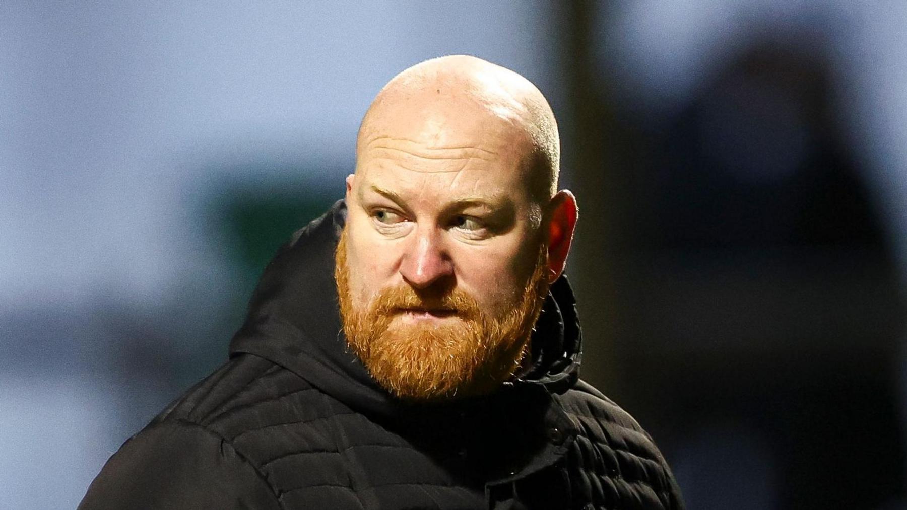 Andy Whing: Barrow sack head coach - BBC Sport