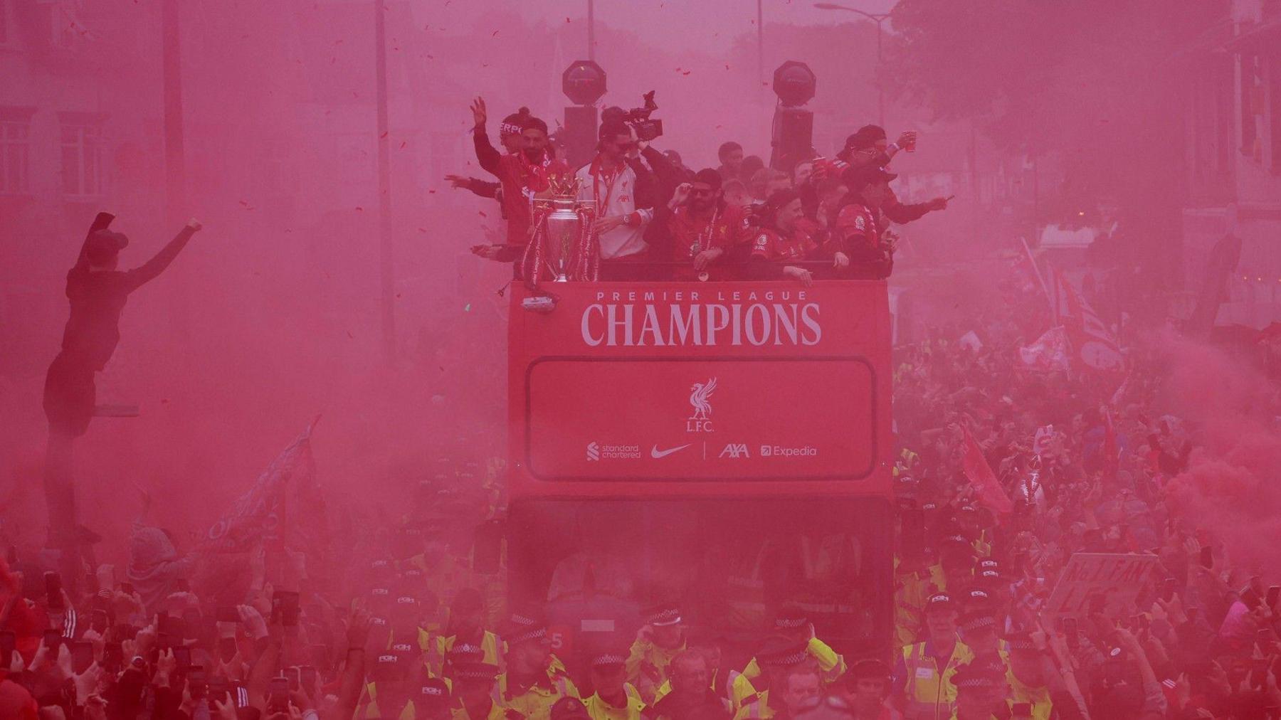 Liverpool Water Street parade report leads to flares ban call - BBC News