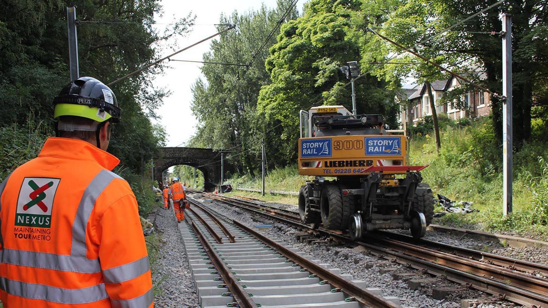 Tyne and Wear Metro partial closure for seven days - BBC News