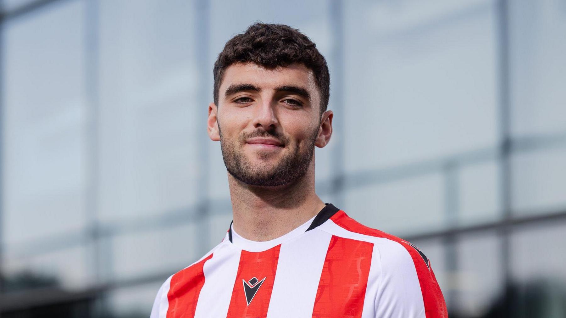 'It's a massive signing' - Mike Pejic - BBC Sport