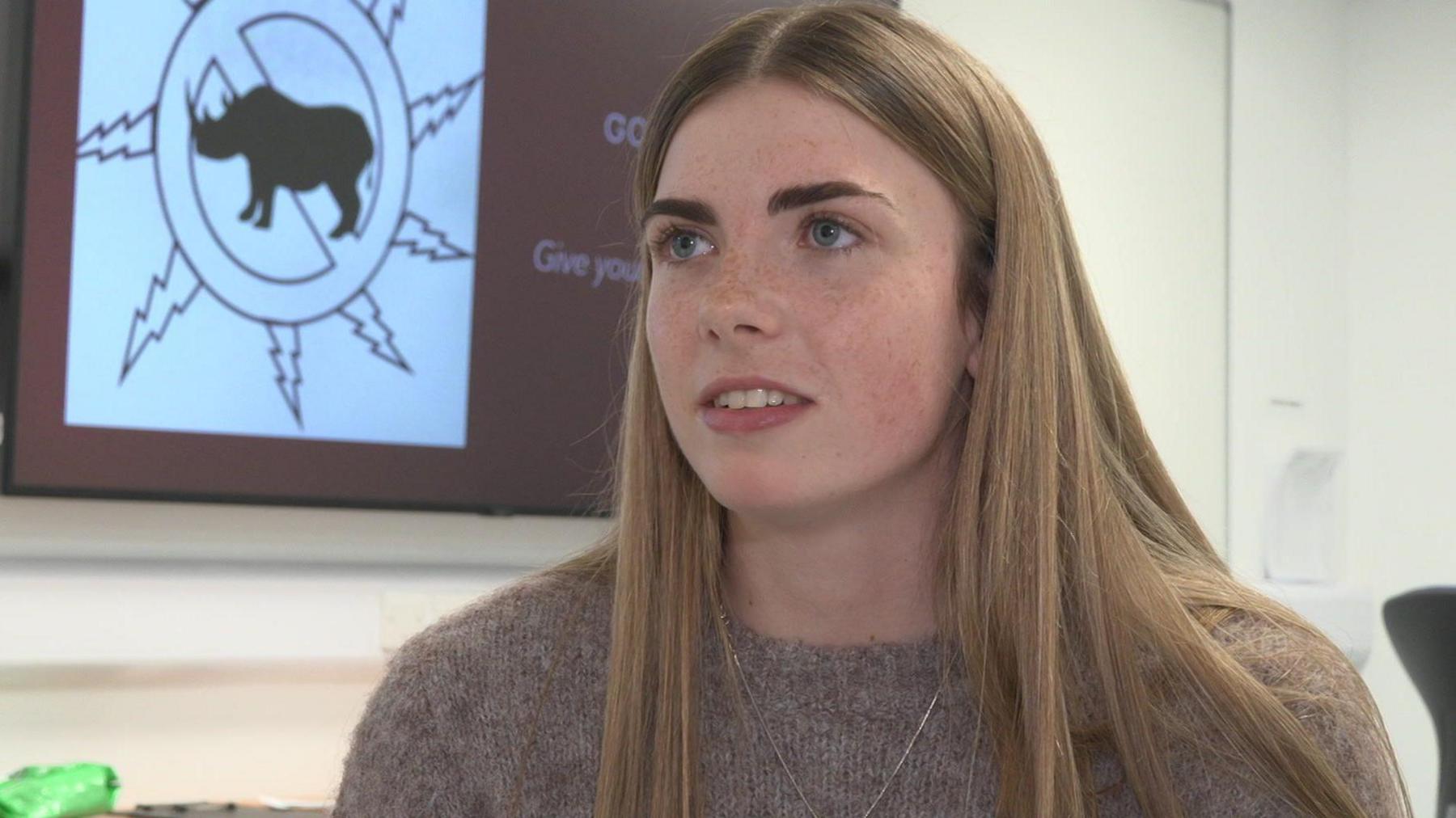 Escape room helps prepare Exeter medical students for ward life - BBC News
