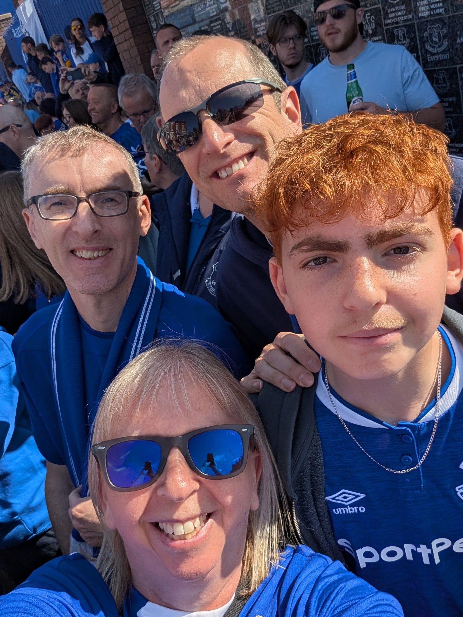 Everton news: Fan stories and pictures on why they love the club - BBC ...