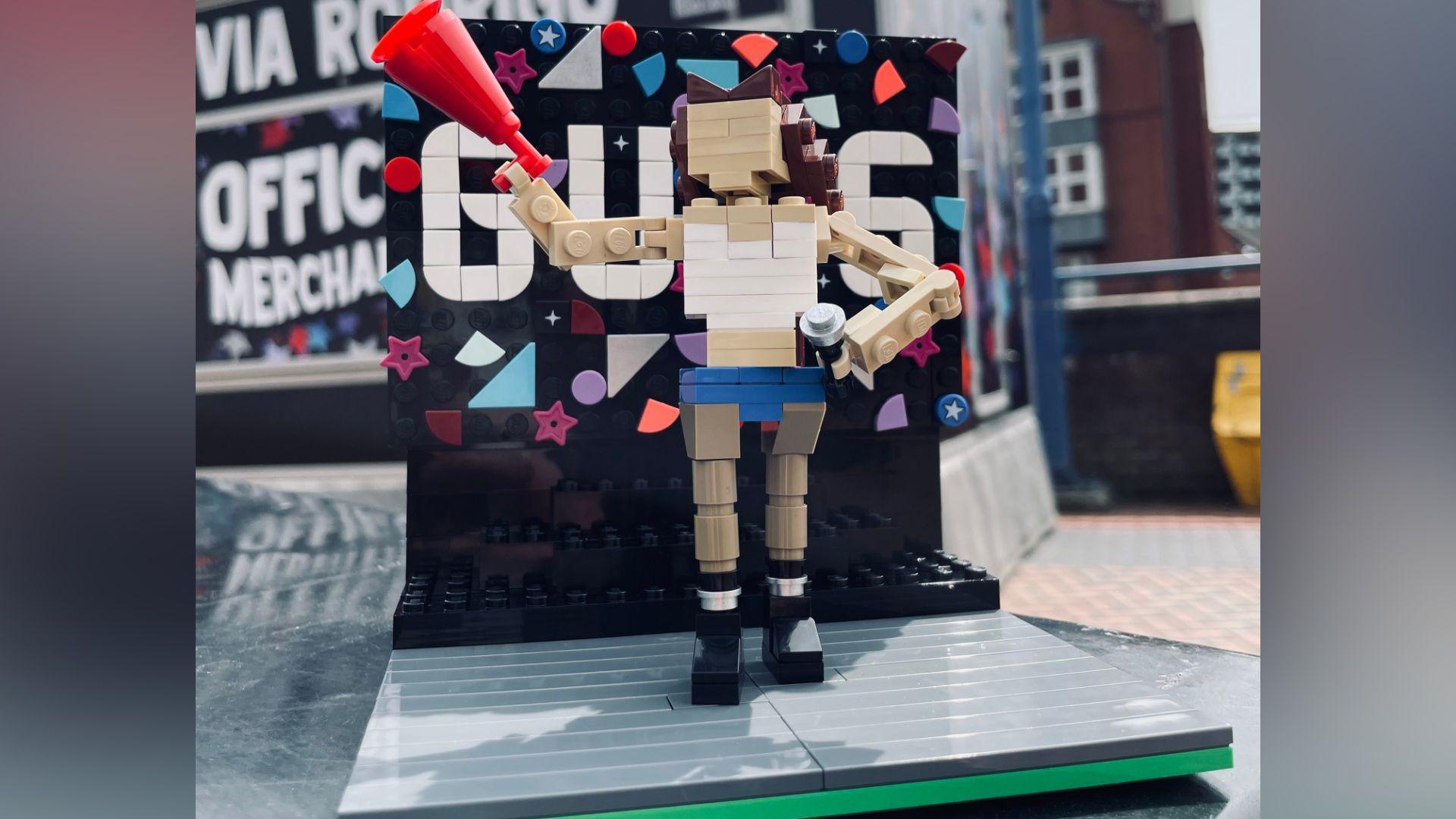 Former master Lego builder from Staffordshire teaches kids his craft ...