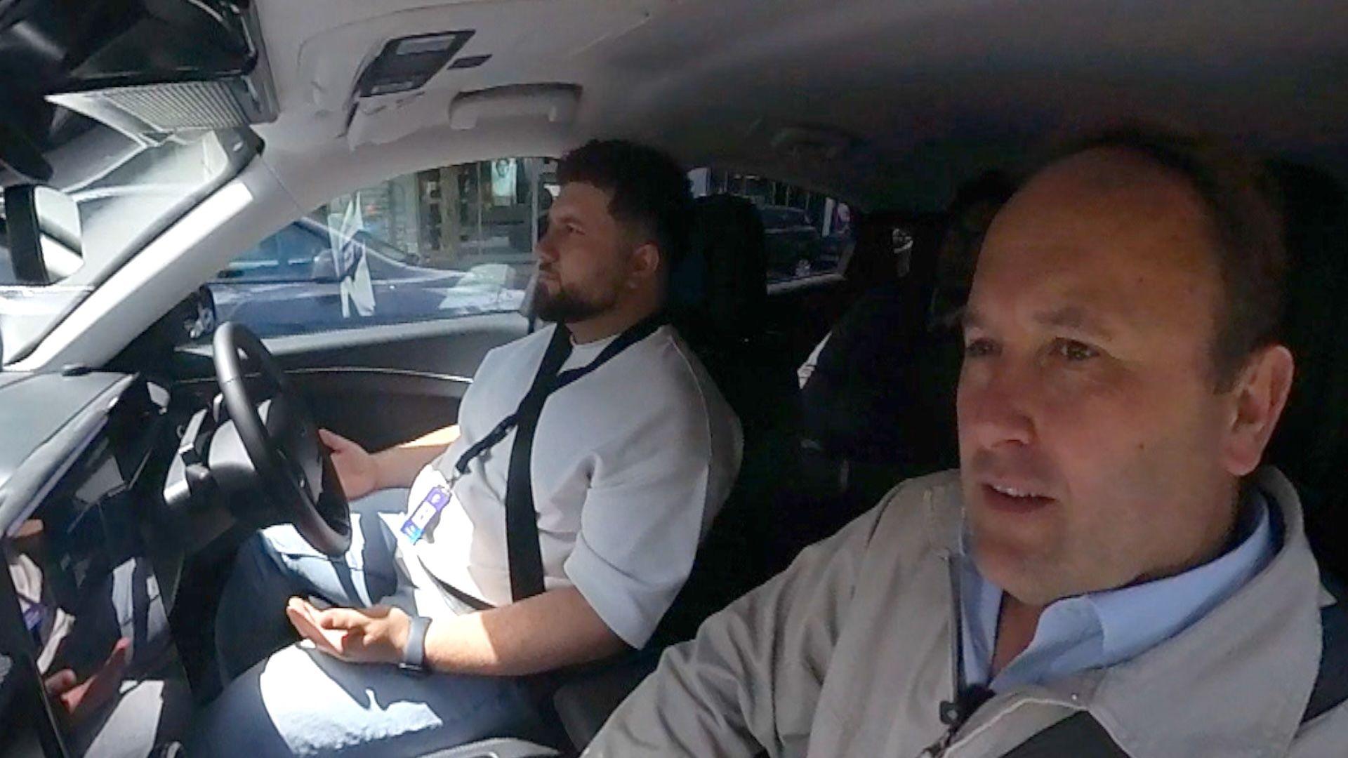 London's driverless revolution: Awe, anxiety and the unknown - BBC News