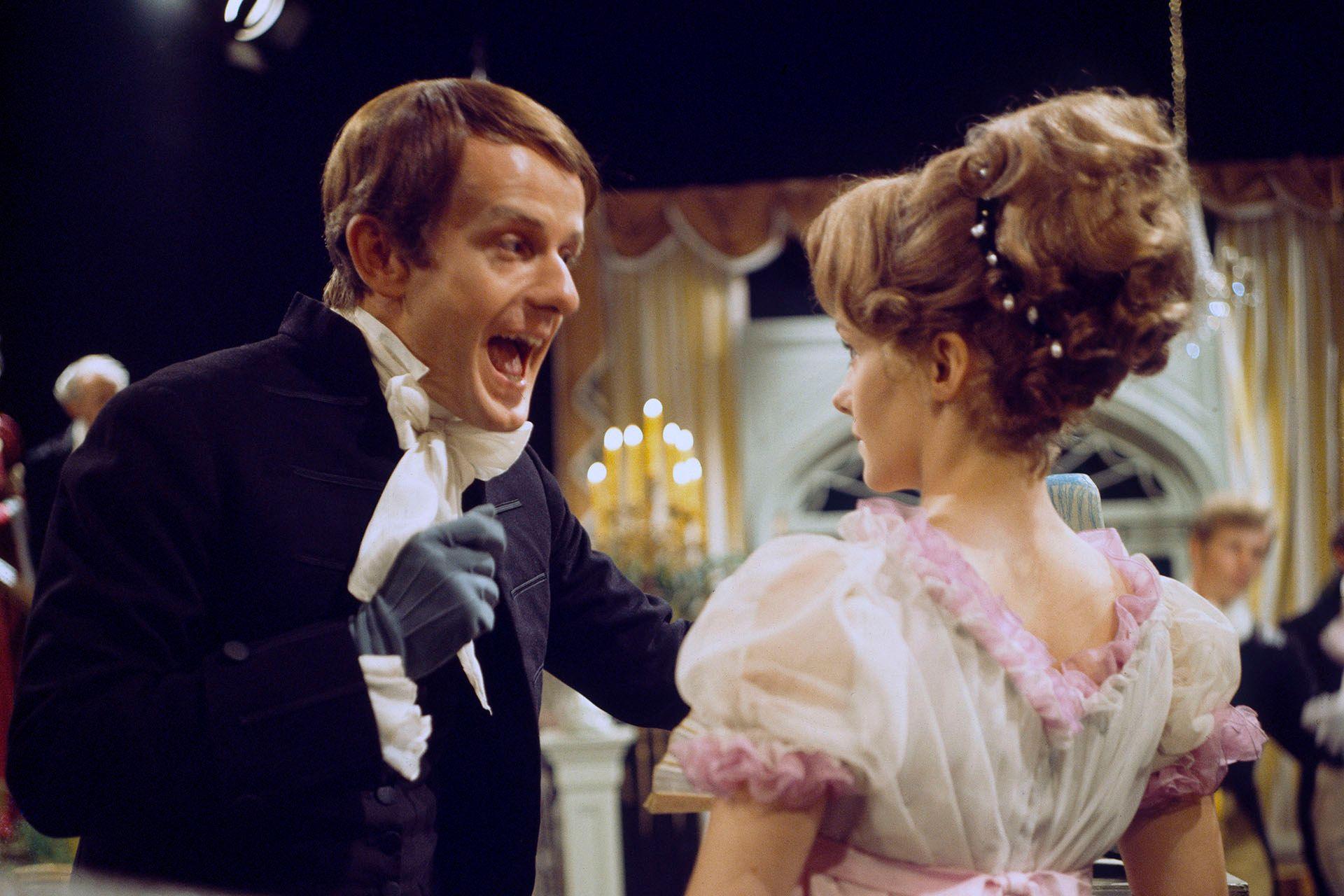 Why we still love Pride & Prejudice on Austen's 250th anniversary - BBC