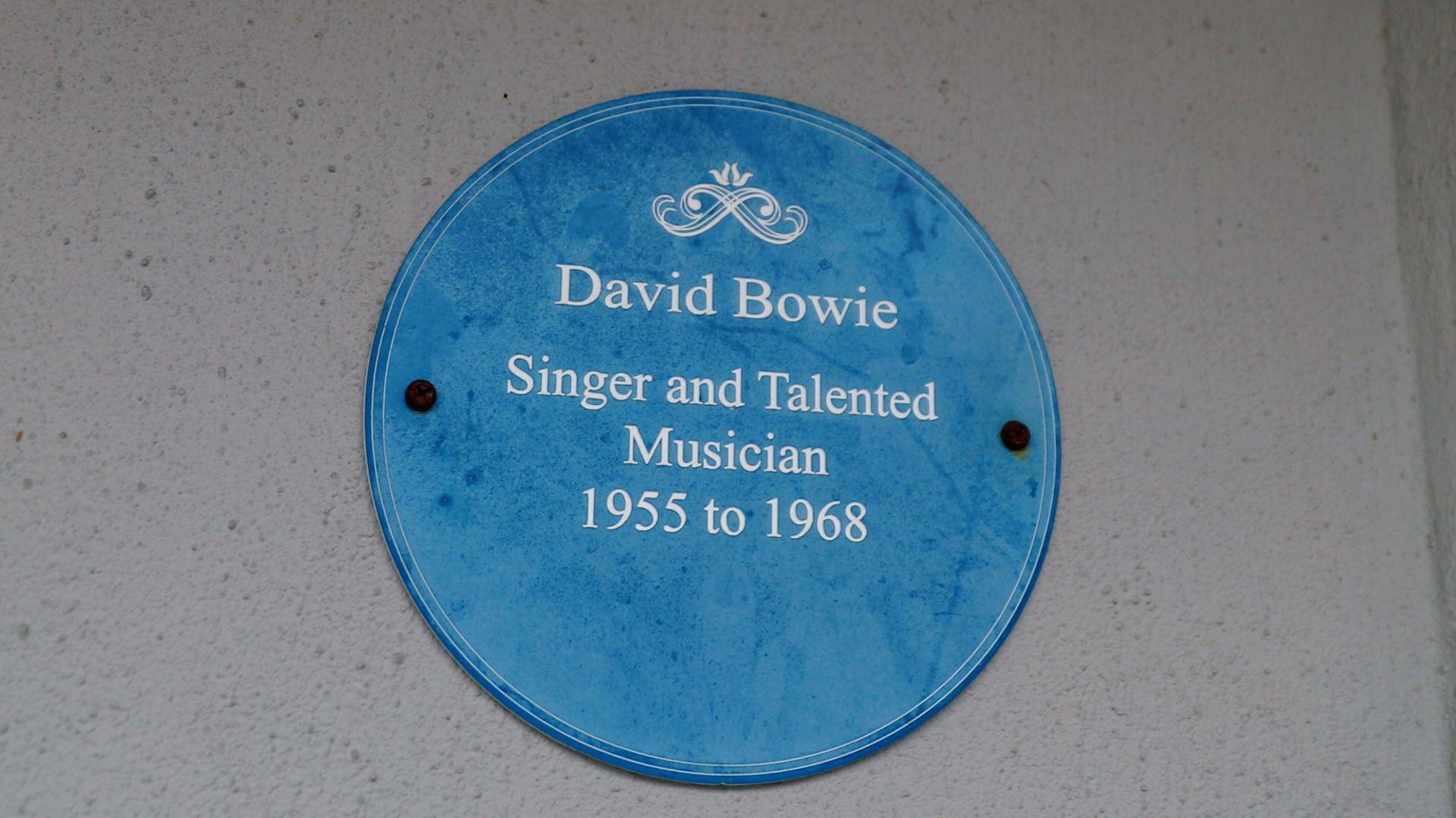 David Bowie's London childhood home set to open to the public - BBC News