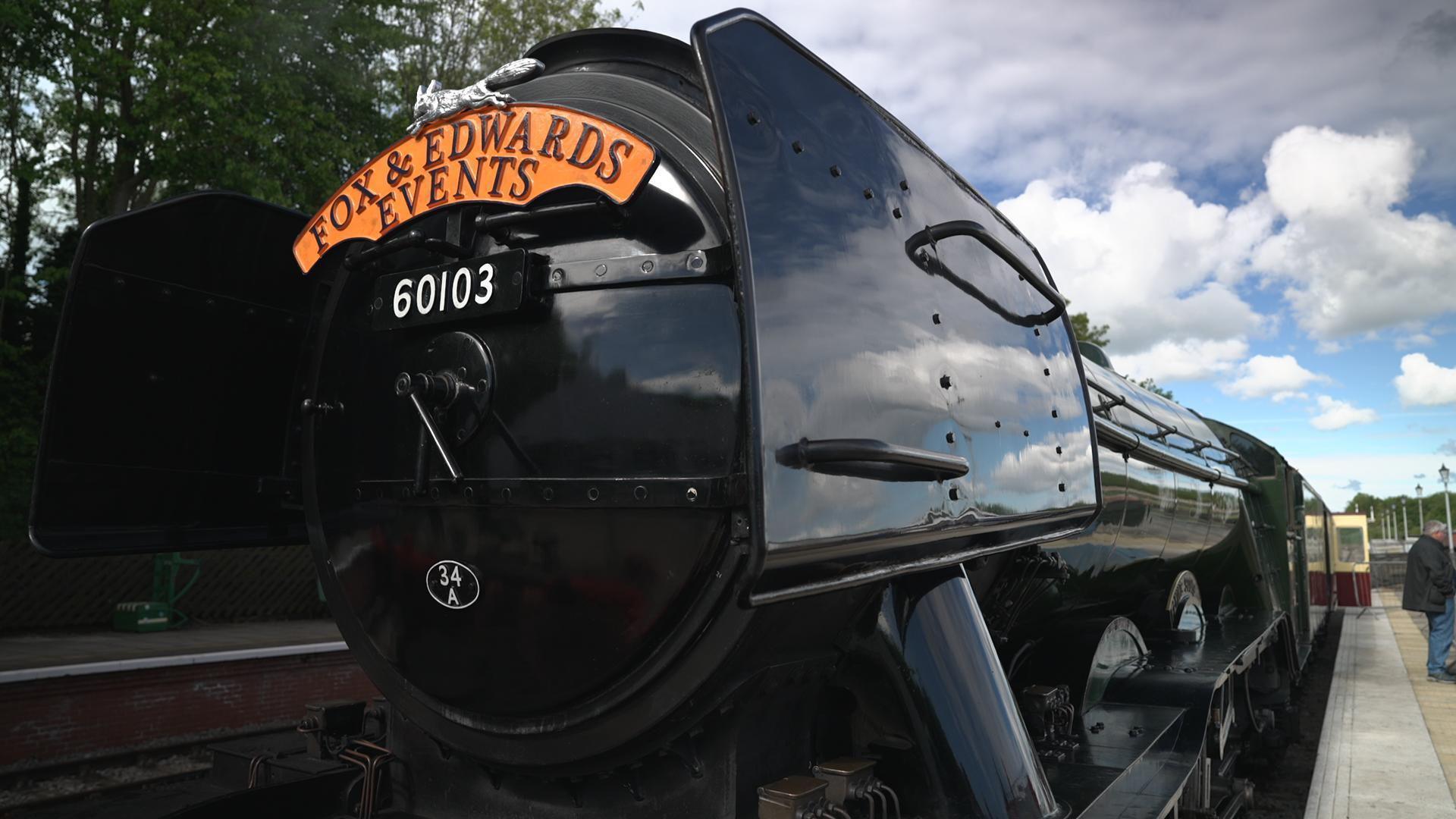 Flying Scotsman returns to Great Central Railway Nottingham - BBC News