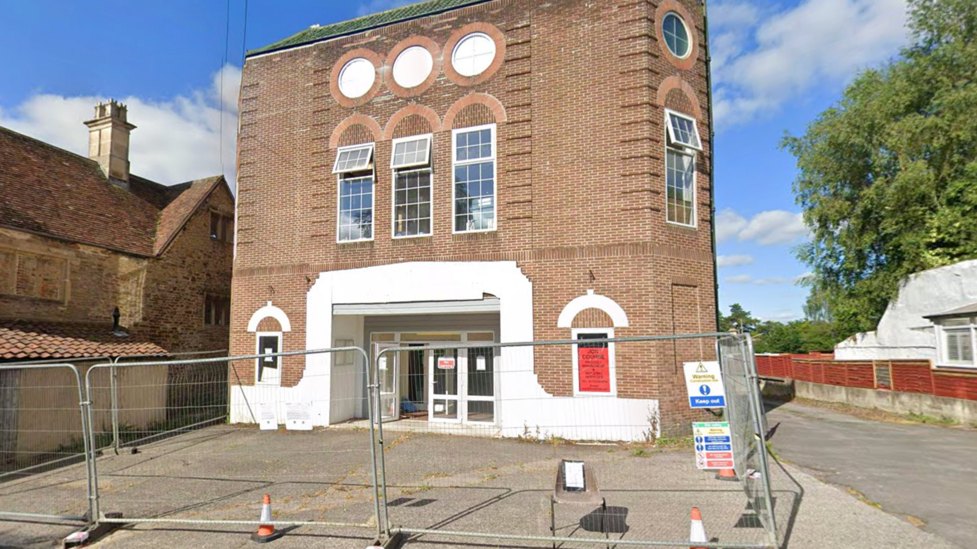 Wincanton independent cinema to open doors in February - BBC News