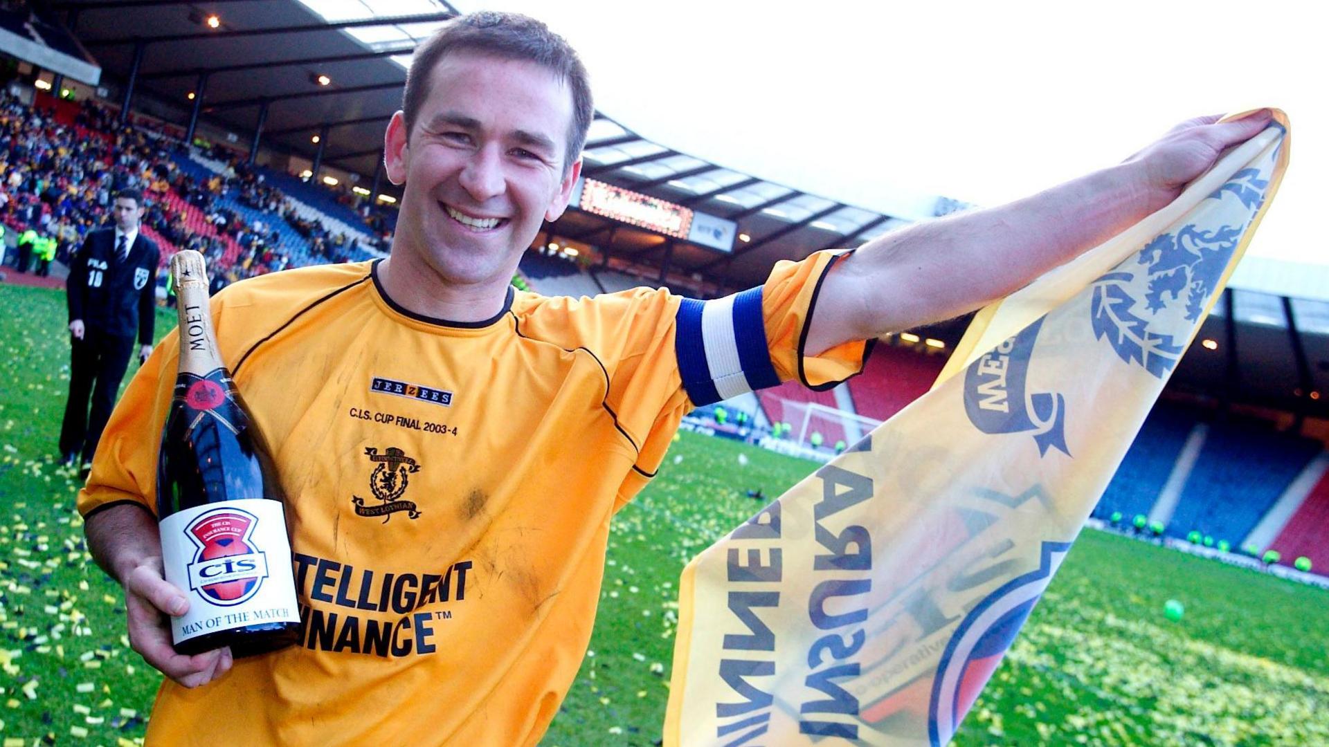 Unbeaten run to the split gives Livi a chance - Lovell - BBC Sport