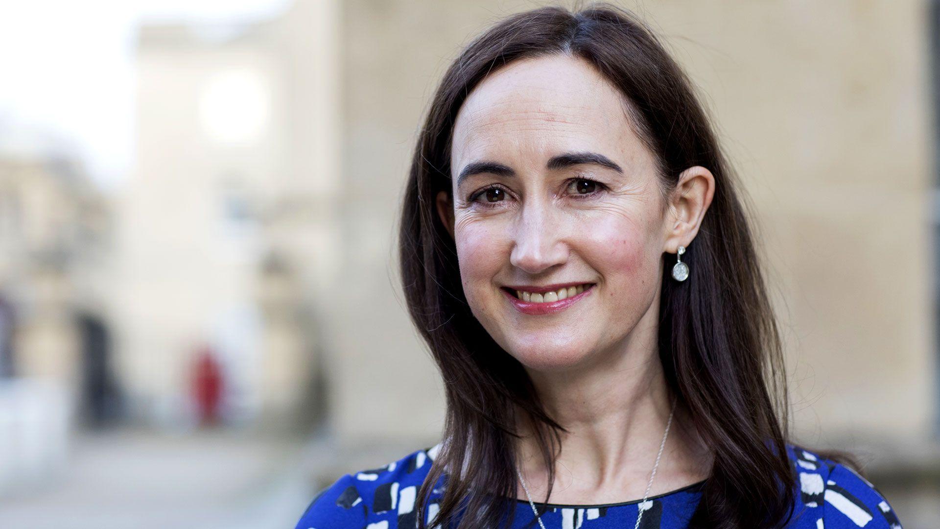 Sophie Kinsella: Author of Shopaholic series of novels dies aged 55 ...