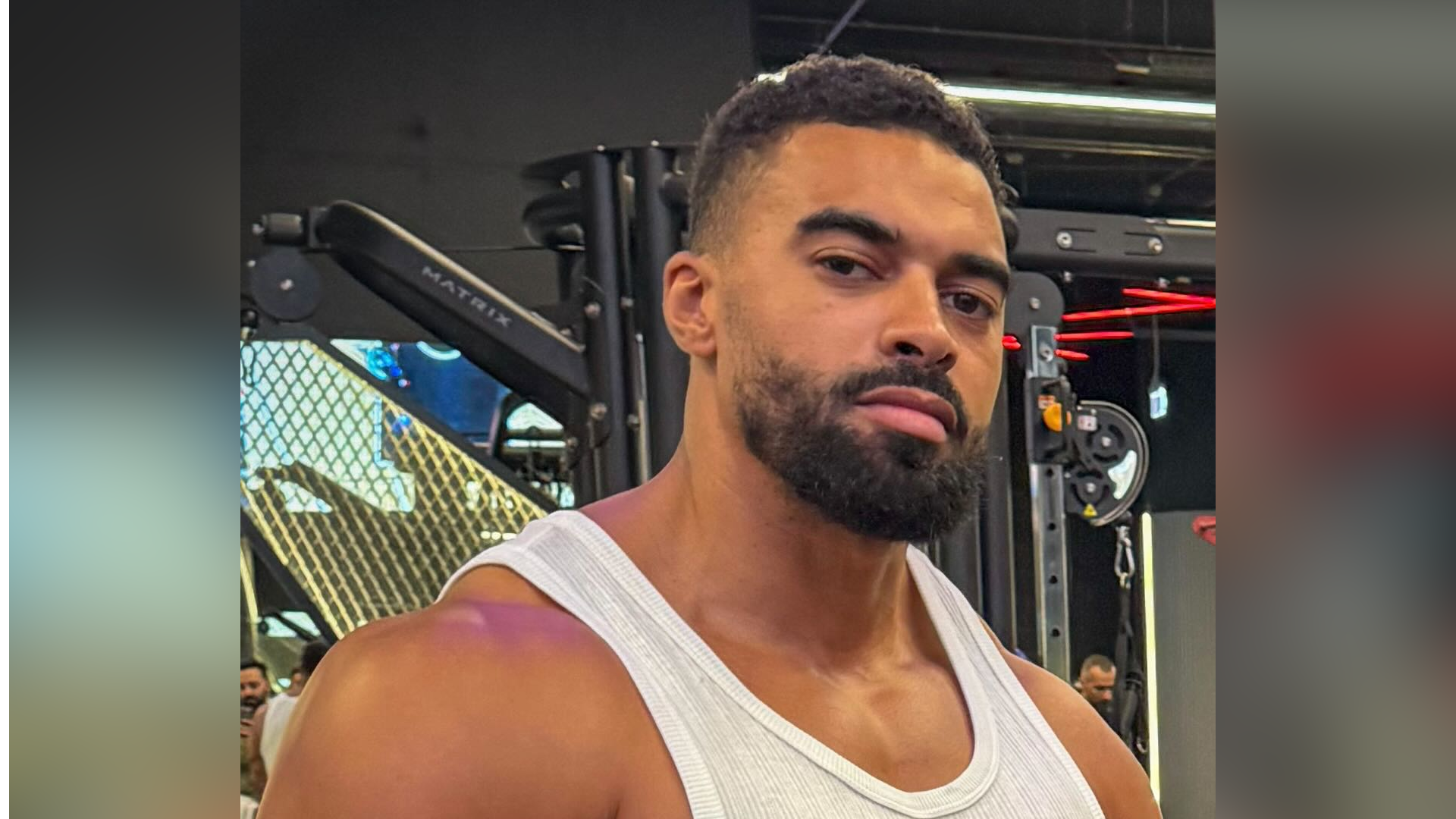 Aylesbury United to mark death of former player Latif Ayodele - BBC News