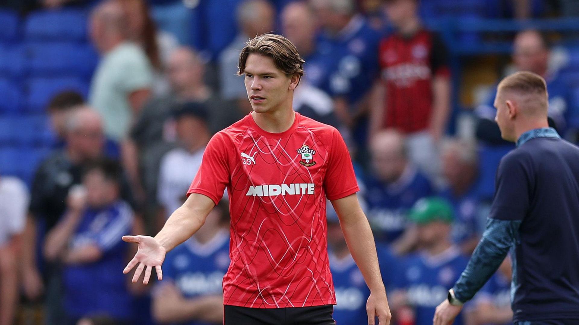 Everton news: Fan views on Tyler Dibling signing for Toffees - BBC Sport