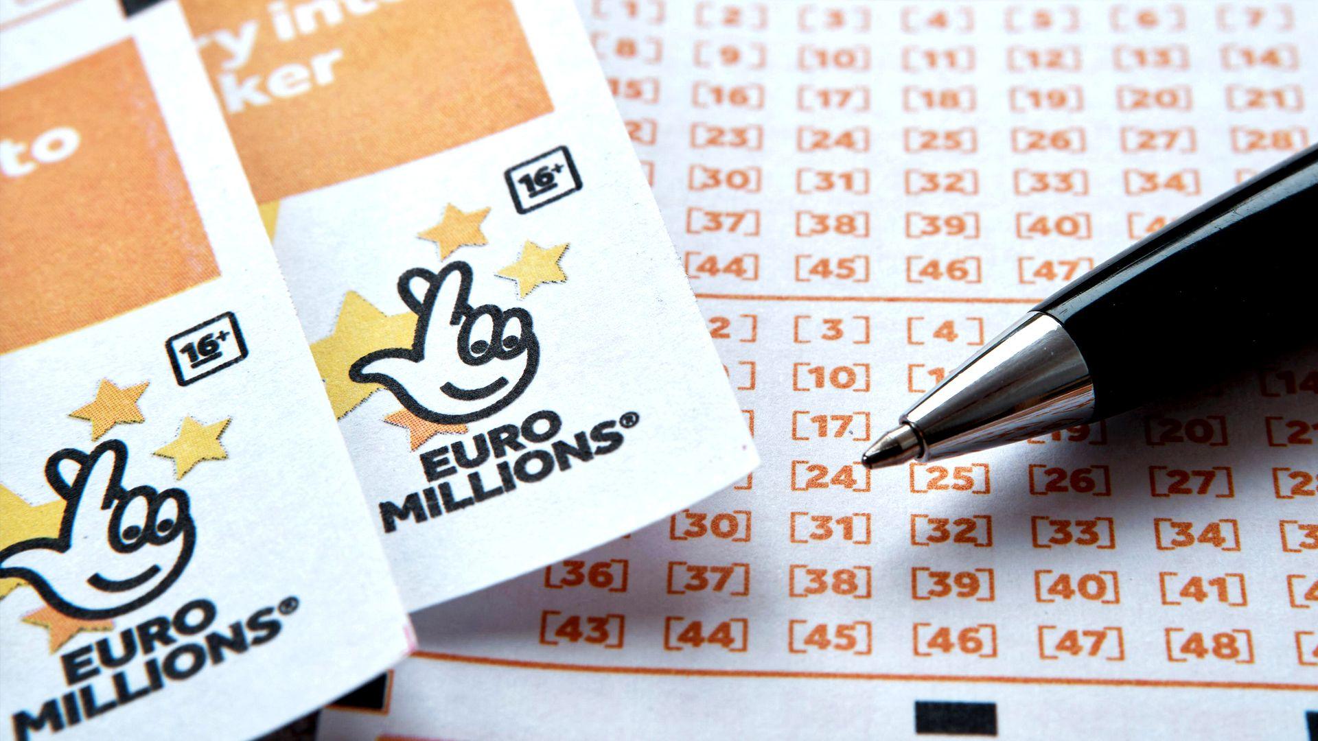 National Lottery hunts for missing £10.6m London jackpot winner - BBC News