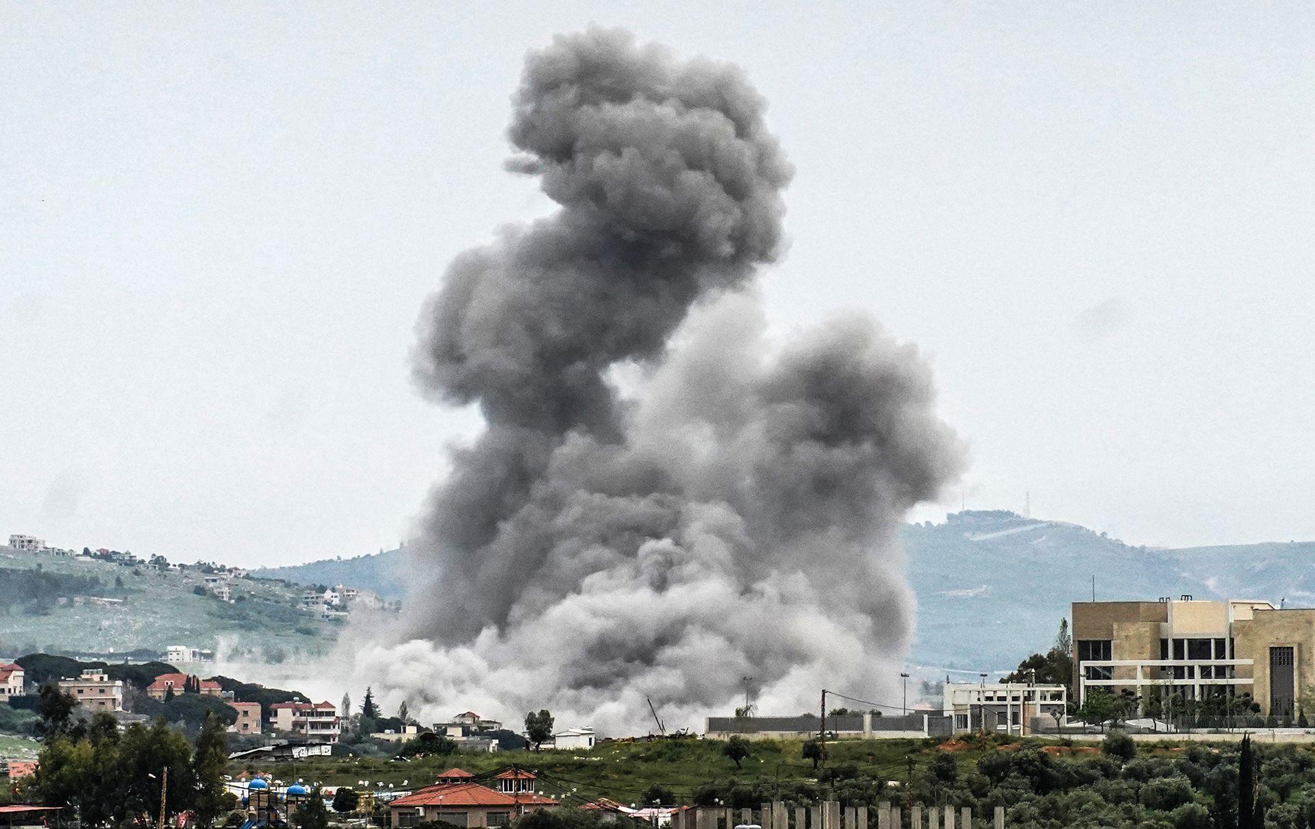 Israeli strikes kill 14 in Lebanon amid ongoing ceasefire - BBC News