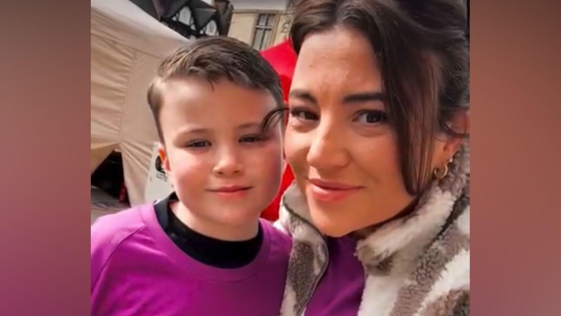 Peterborough boy with rare kidney disease walks for charity - BBC News