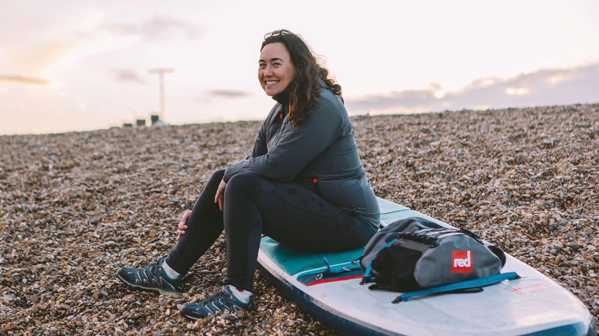 Paddleboarder completes coast-to-coast canal challenge - BBC News