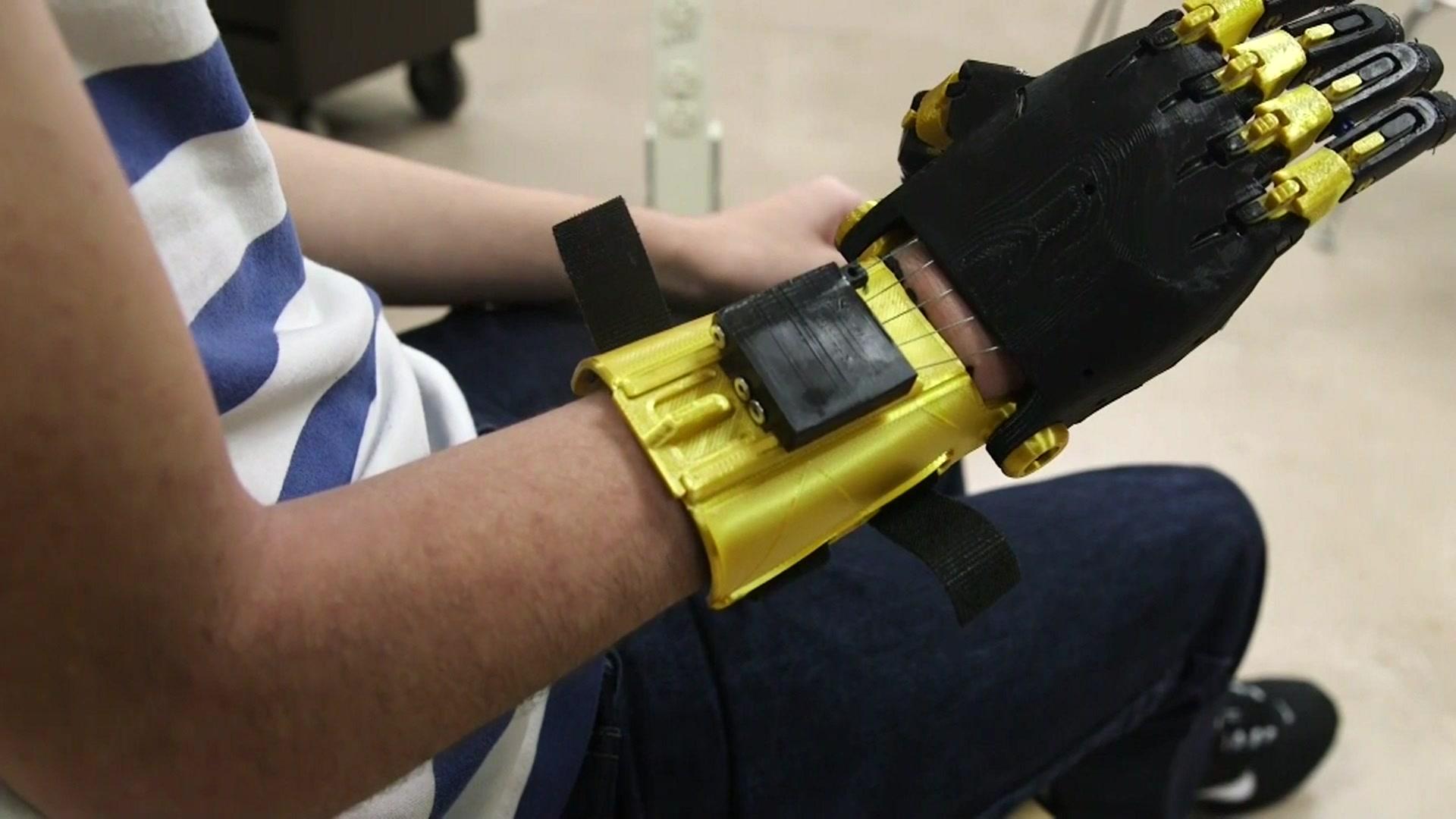 Public science festival returns with sweet cannon - BBC News