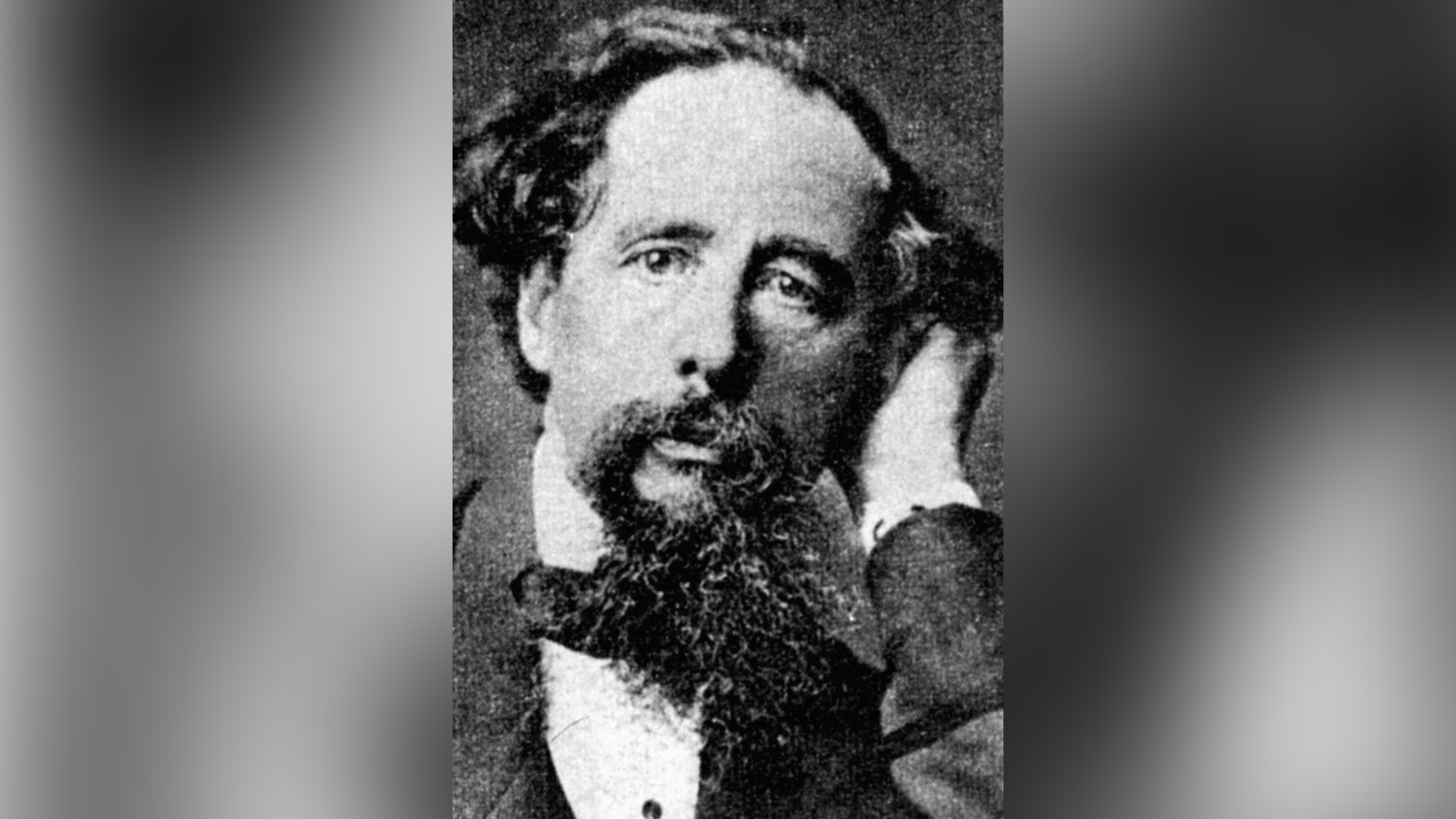 Worcester book shop to host Charles Dickens festival - BBC News