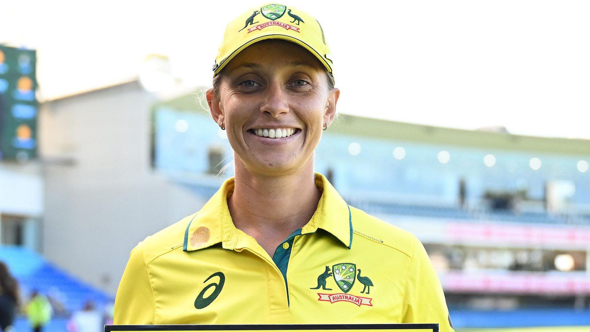 WPL 2025: Ash Gardner named captain of Gujarat Giants - BBC Sport