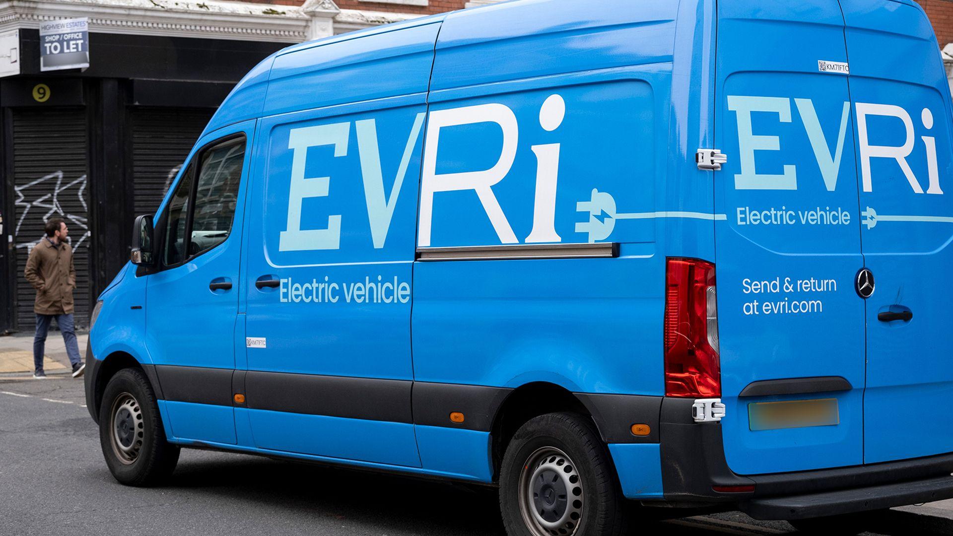 'Throw the parcel at the door' - Evri couriers cutting corners to earn ...