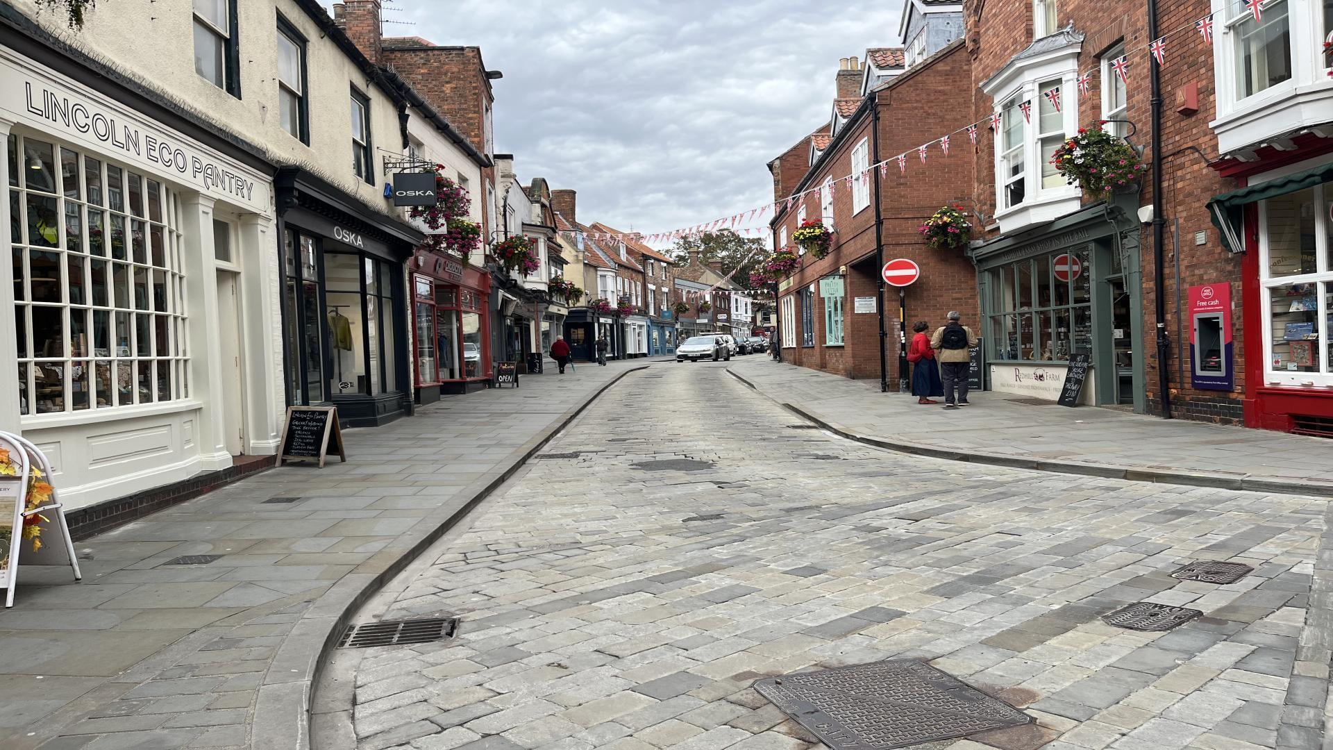 Plea for patience as work on historic Bailgate in Lincoln begins - BBC News