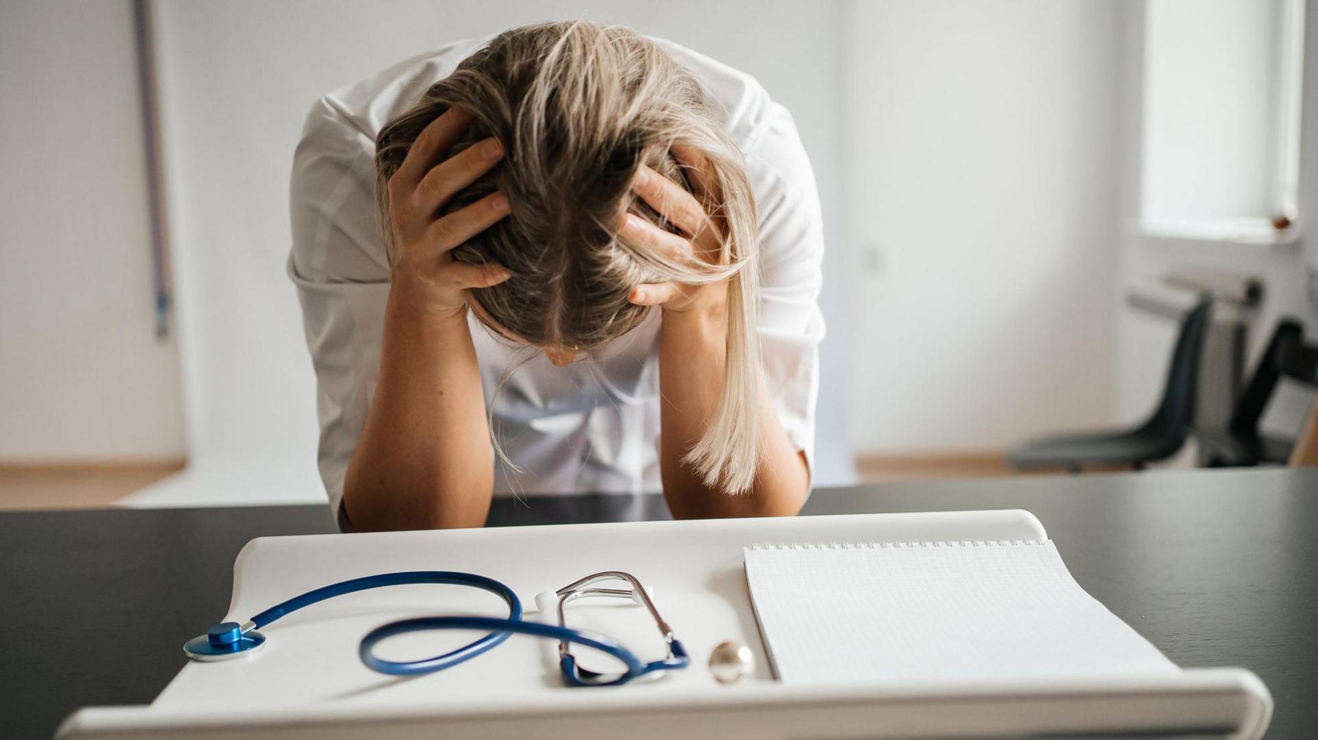 NI health: More than 72,000 attacks on staff in five years 'appalling ...