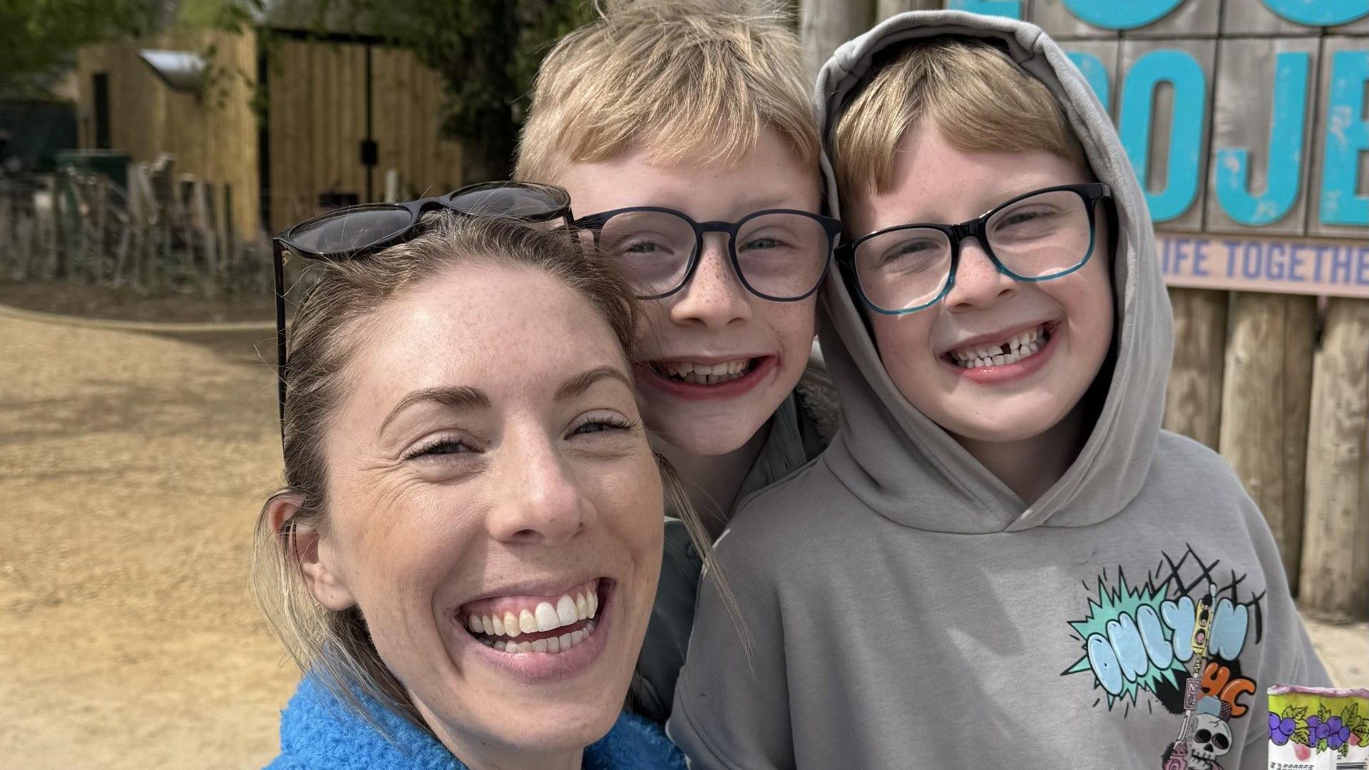 Content creator on raising awareness of 'mummy overwhelm' - BBC News
