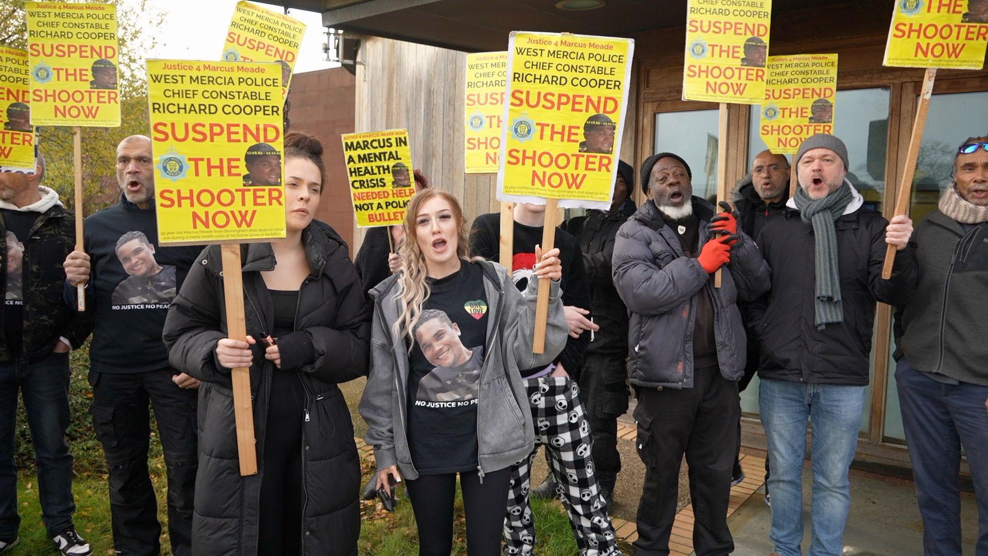 Family of Marcus Meade shot dead by police demand action - BBC News