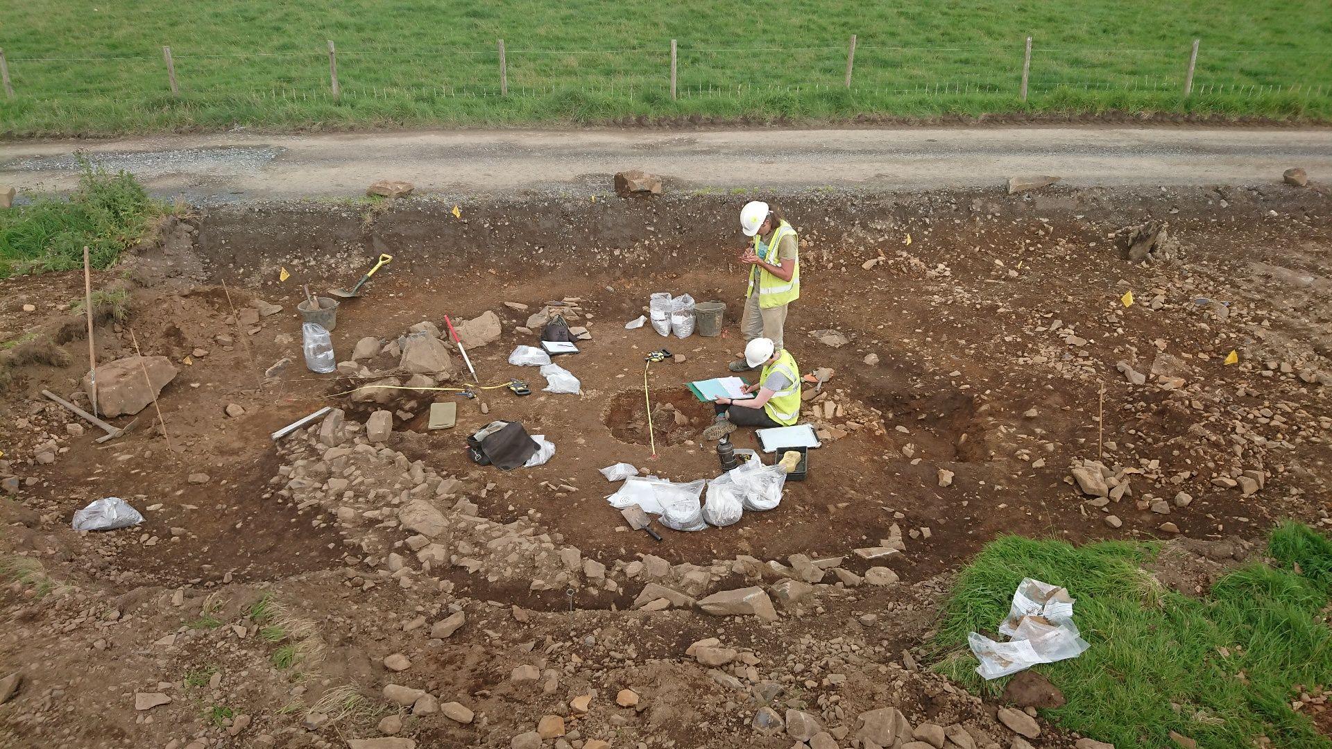 Bronze Age mass burial site mystery near Sanquhar wind farm - BBC News