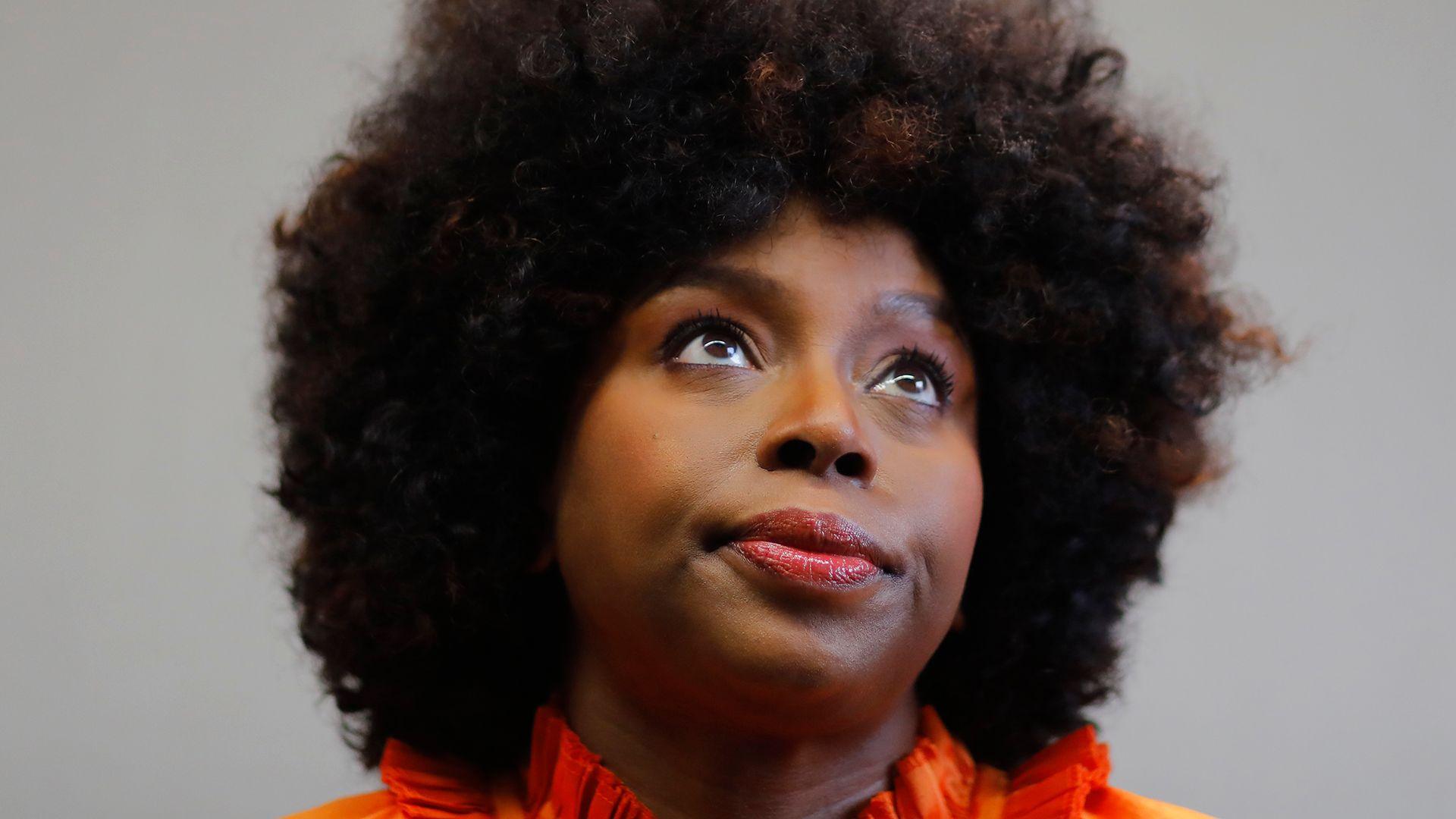 Chimamanda Ngozi Adichie: Nigeria vows healthcare action after death of ...