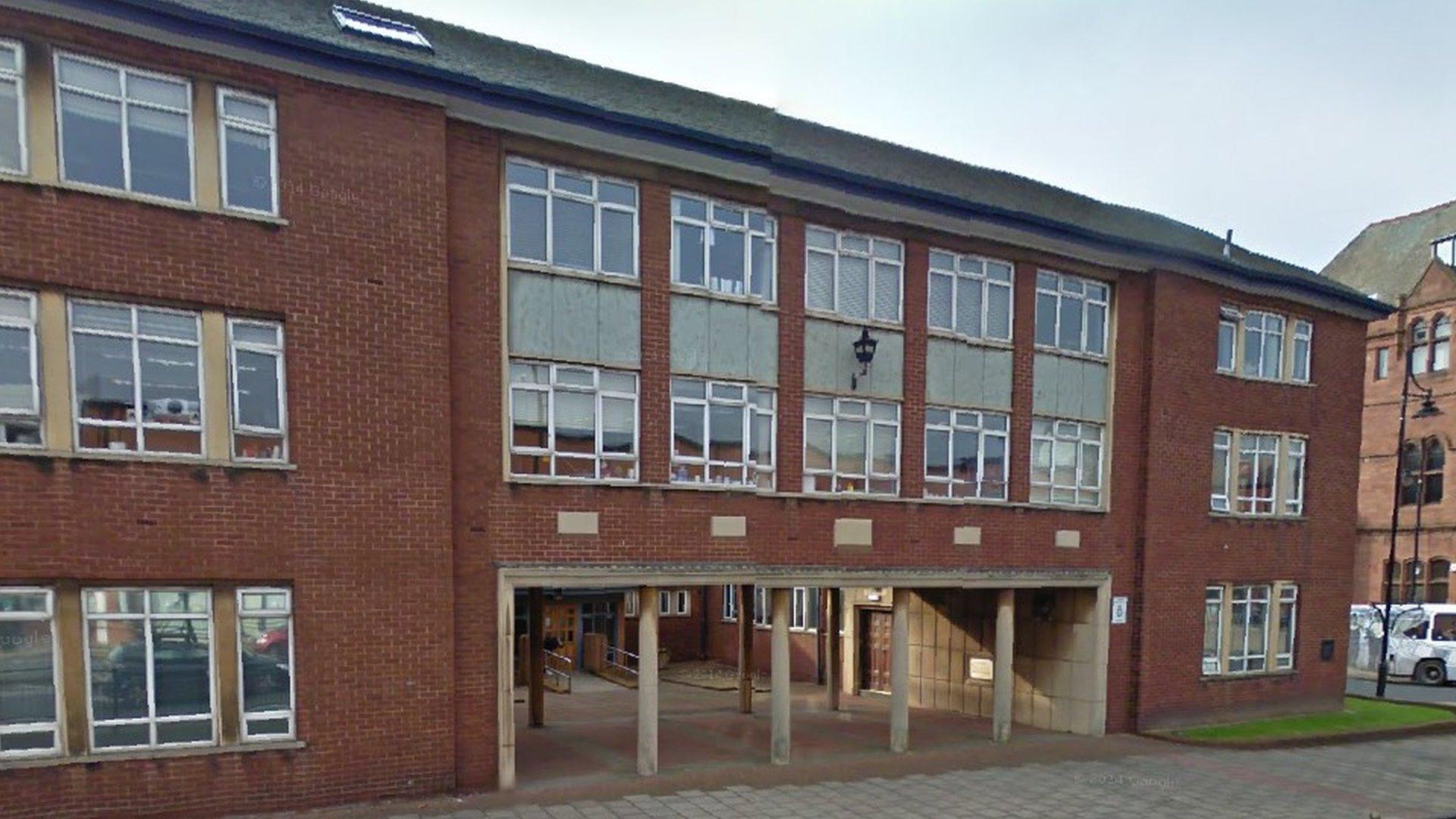 Cumbria police Barrow HQ to open as two stations close - BBC News