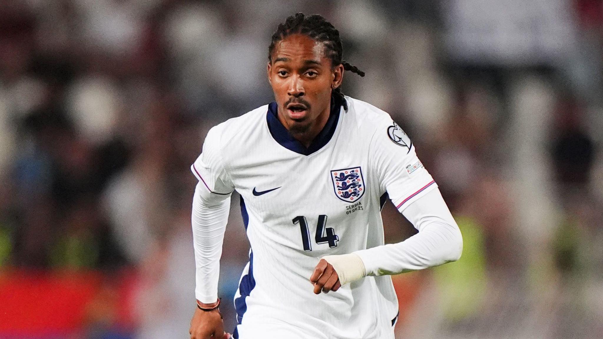 Tottenham news: Djed Spence on England debut - BBC Sport