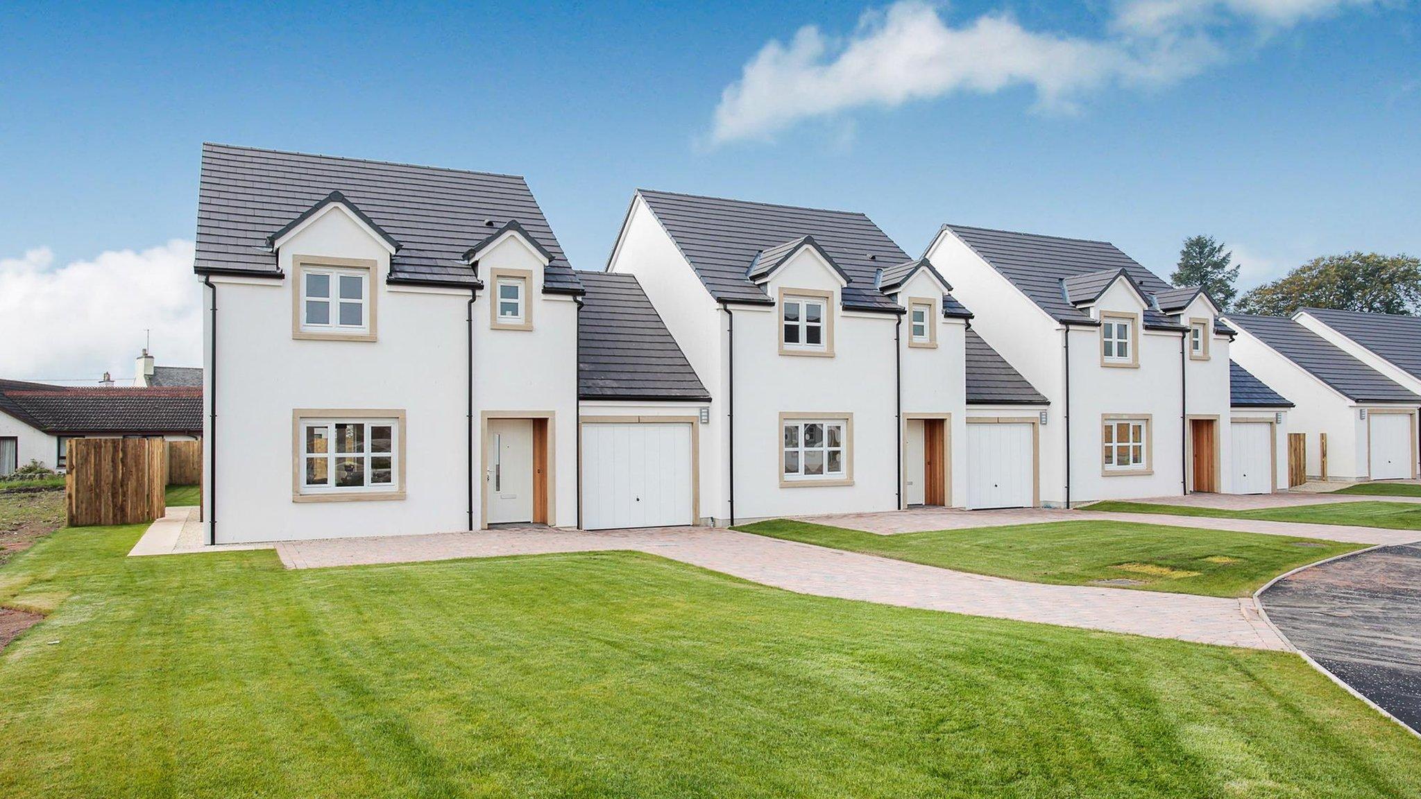 Crocketford raiders take everything including kitchen sink - BBC News