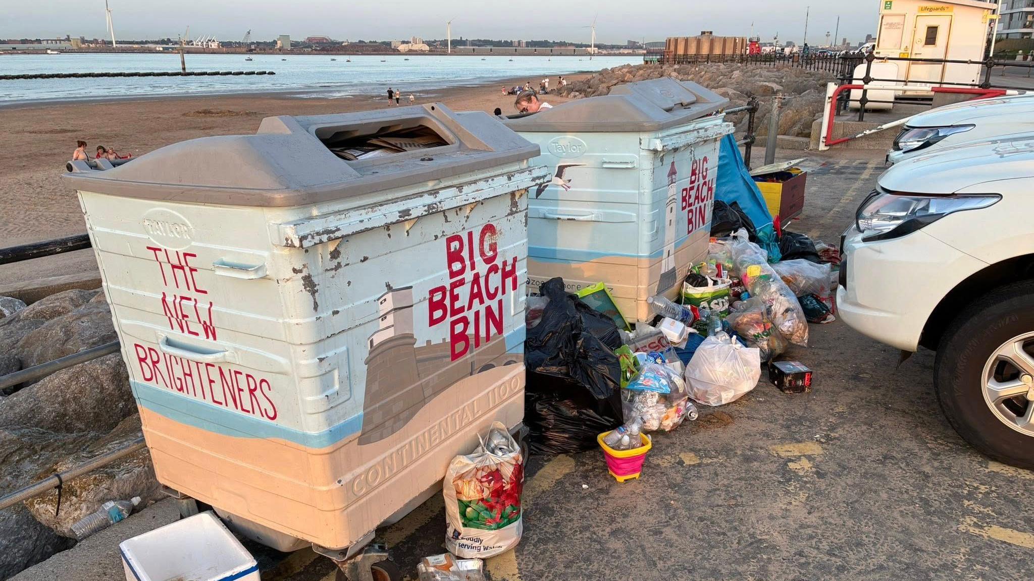 New Brighton beach litter took two days to clear, say volunteers - BBC News