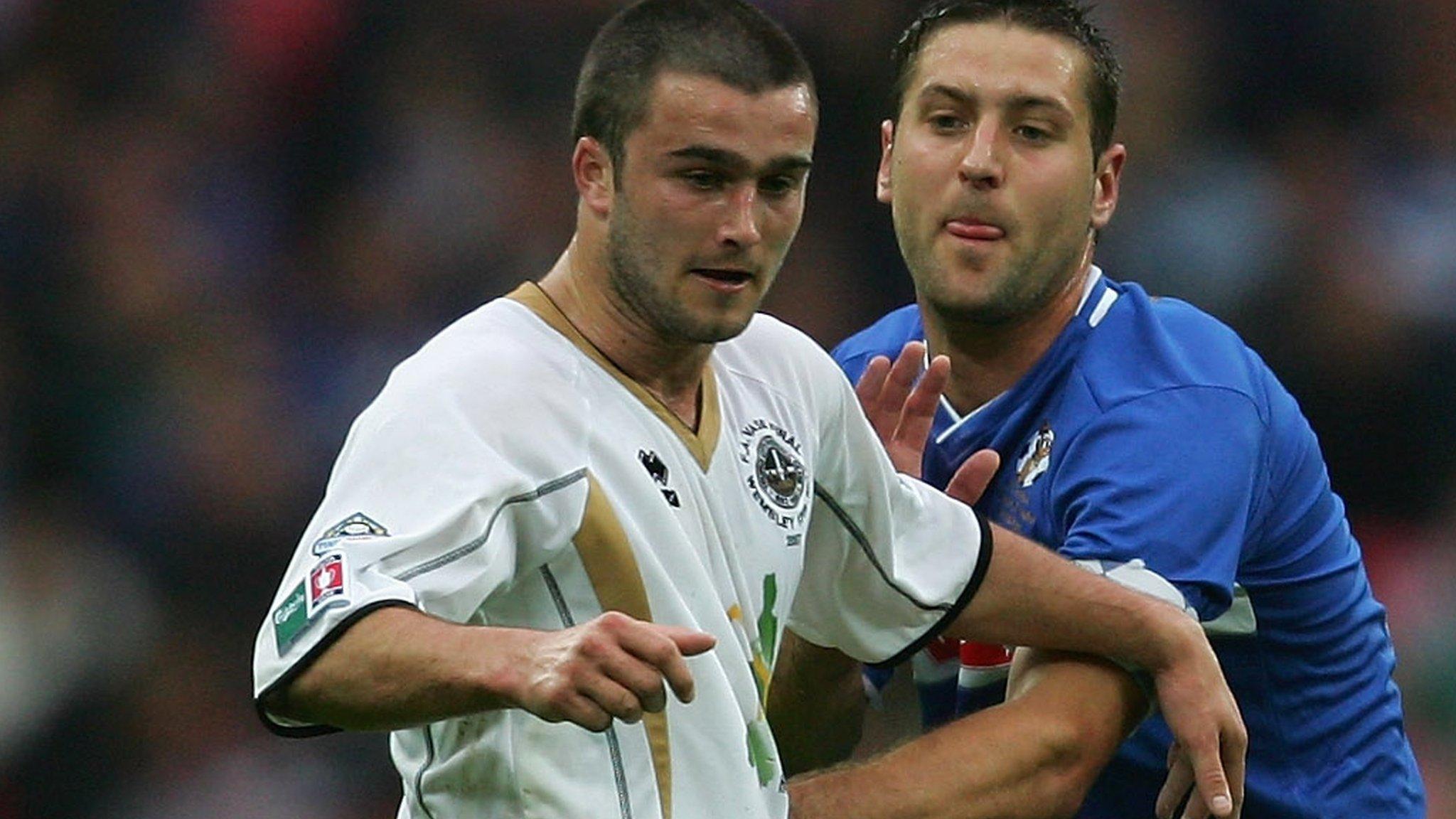 Police appeal after referee assaulted at Cornwall game - BBC News