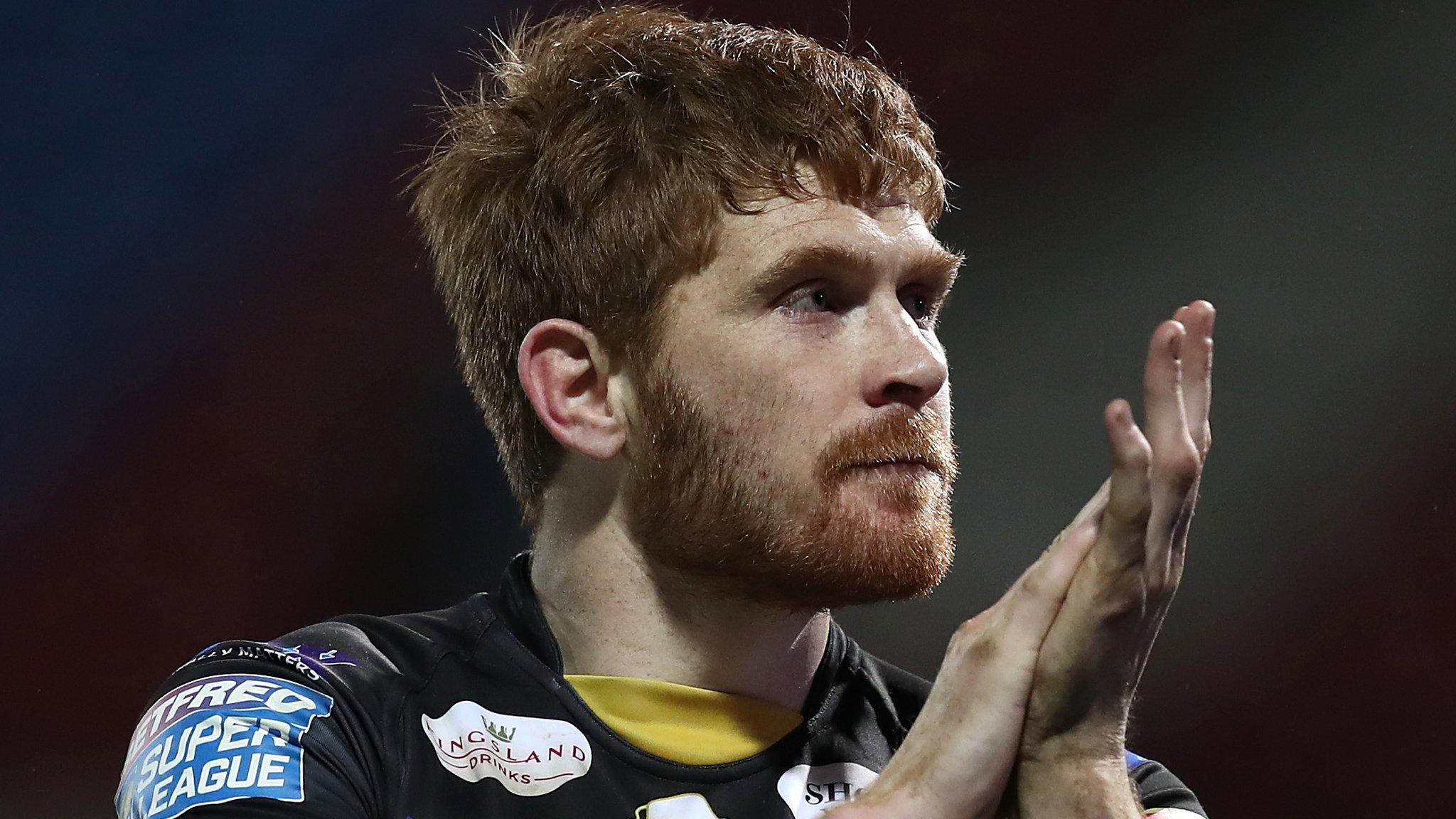 Justin Carney joins Hull KR from Salford Red Devils, who sign James ...