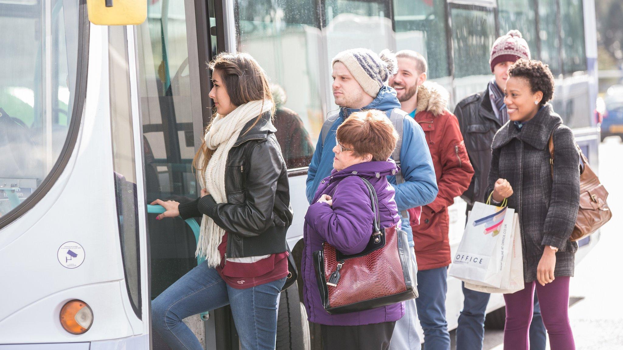 Borders bus service cuts proposed - BBC News