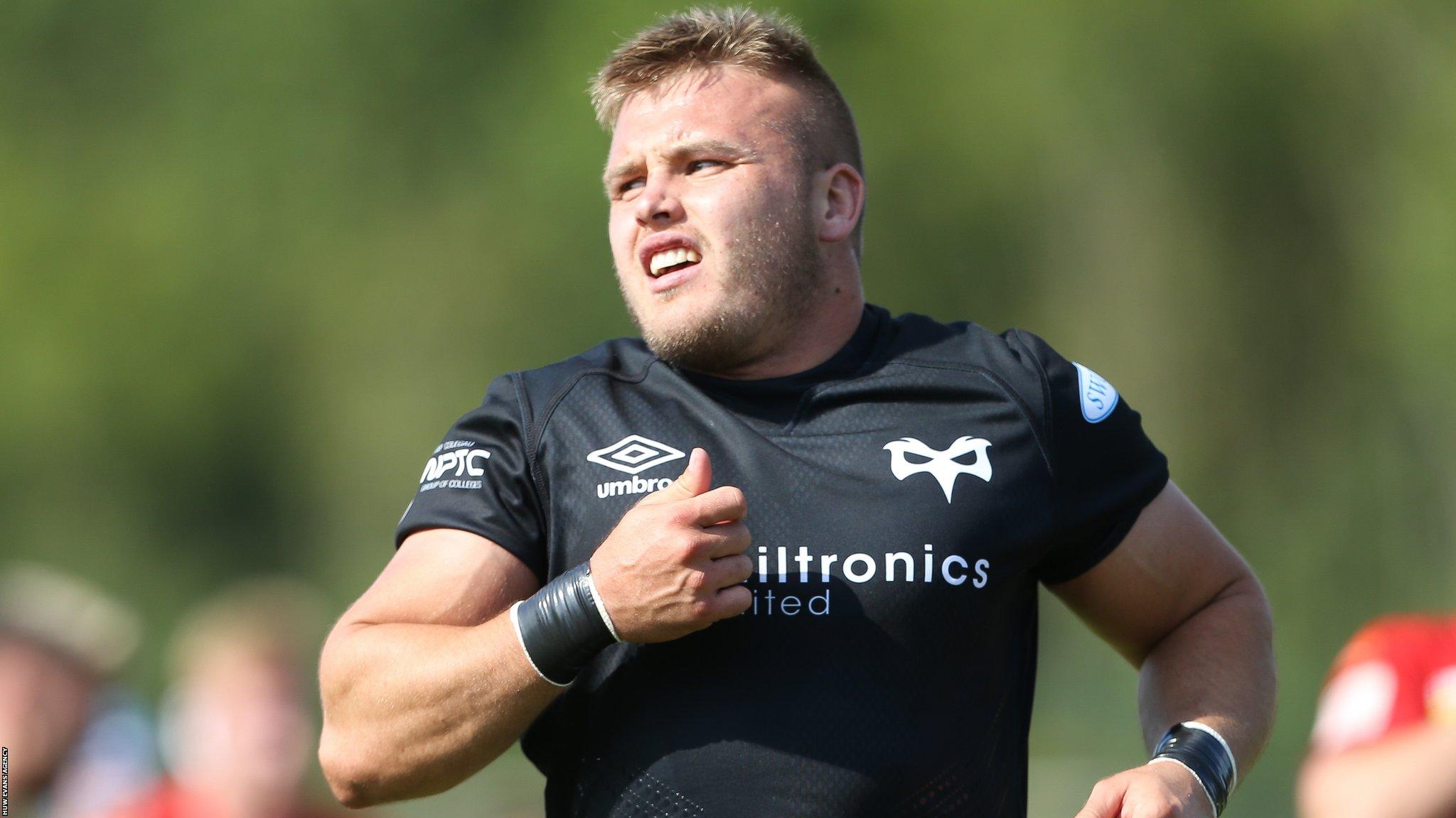 Ifan Phillips: 'I knew my rugby career was over after crash' - BBC News