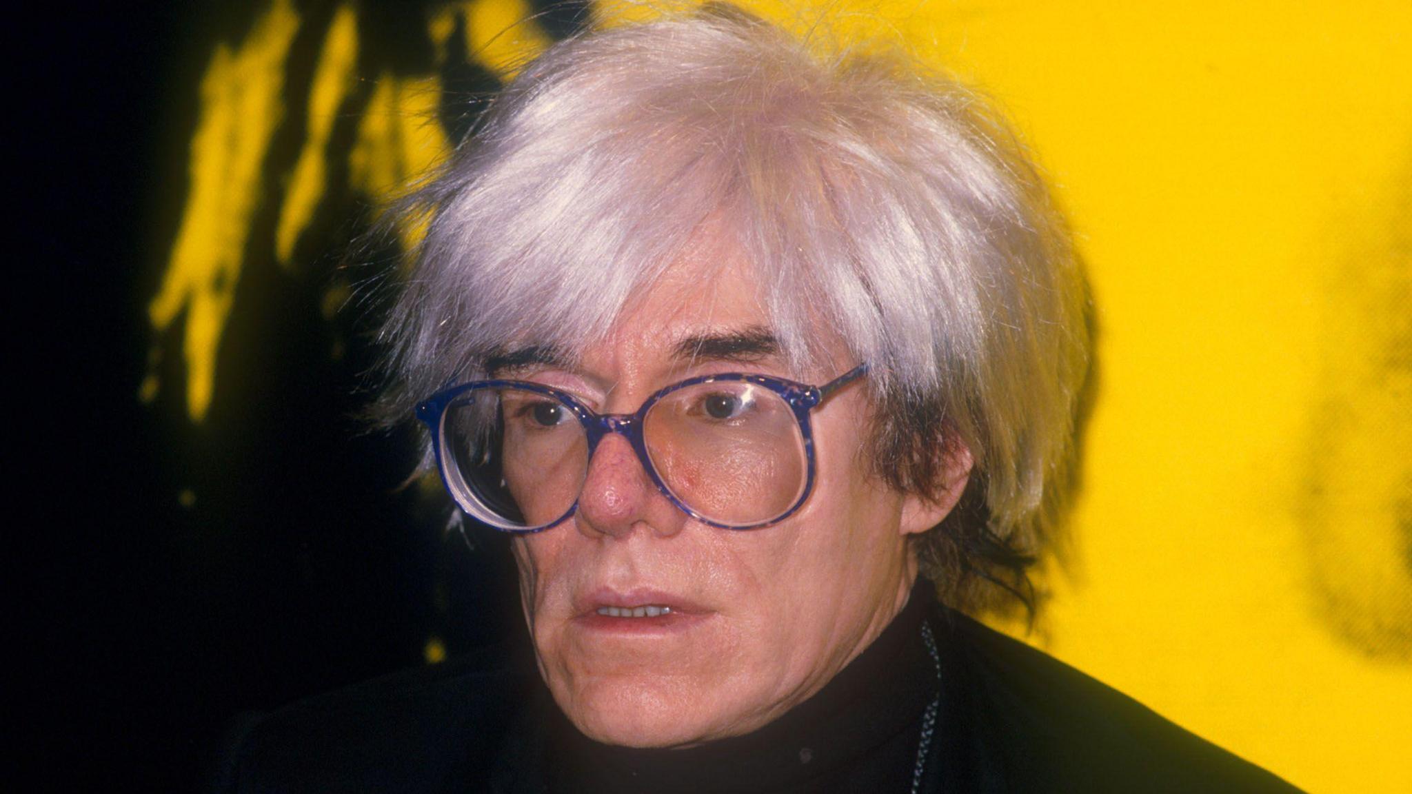 Pop Icon Andy Warhol's works hung in Nottingham gallery - BBC News