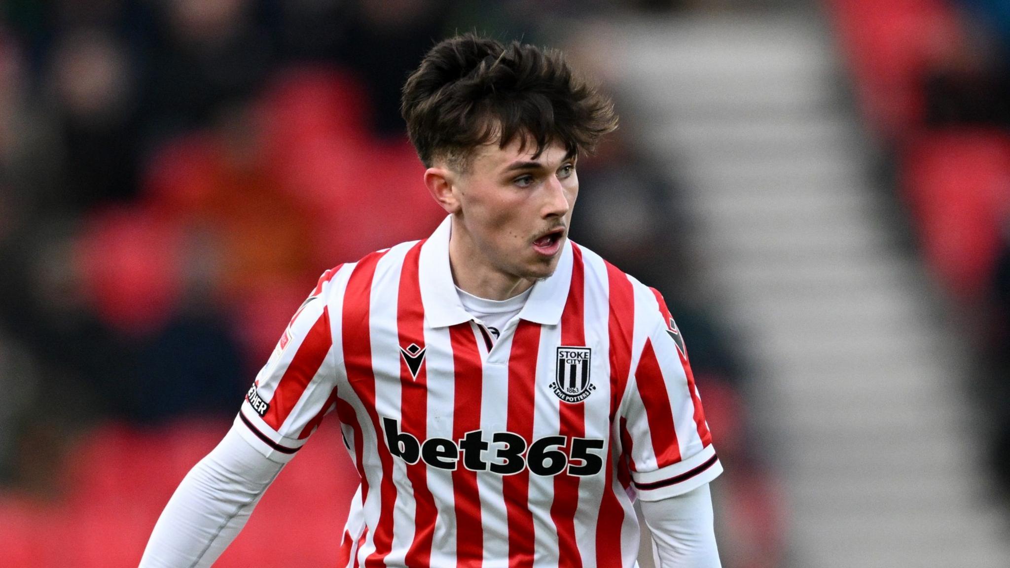 Stoke City: Potterlytics podcast's George Weaver on Luke Cundle - BBC Sport