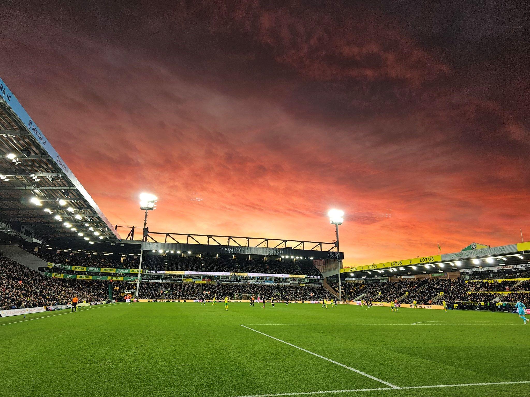 Norwich City: Spectacular sunset over Carrow Road - BBC Sport