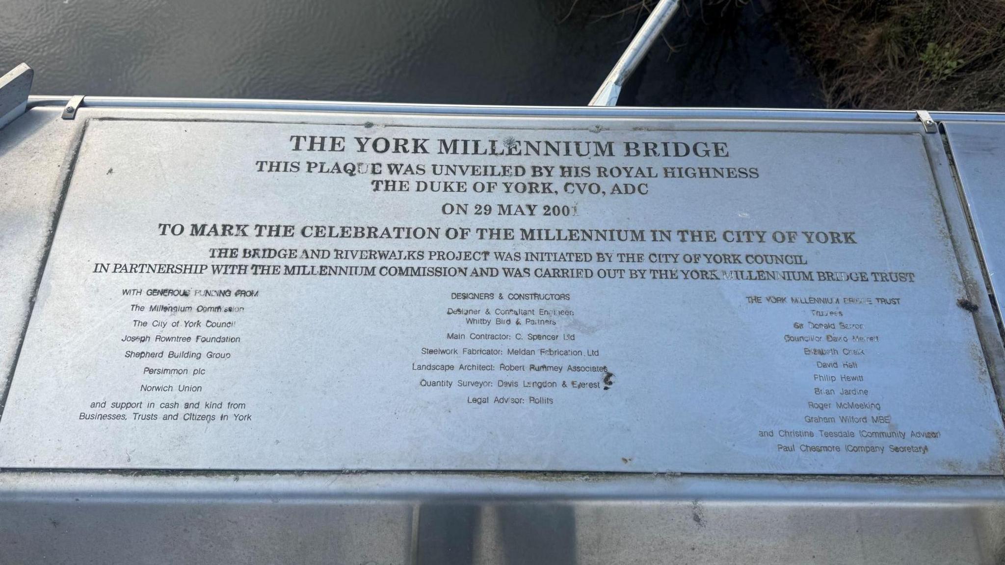 Plans to change Andrew plaque on York's Millennium Bridge - BBC News