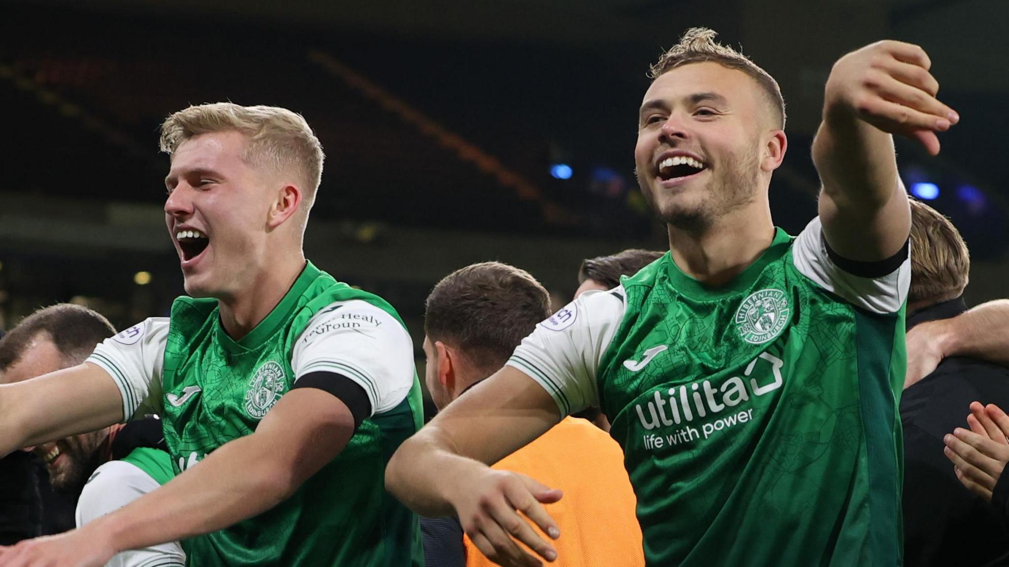 Doig joins former Hibs team-mate Porteous in Scotland squad - BBC Sport
