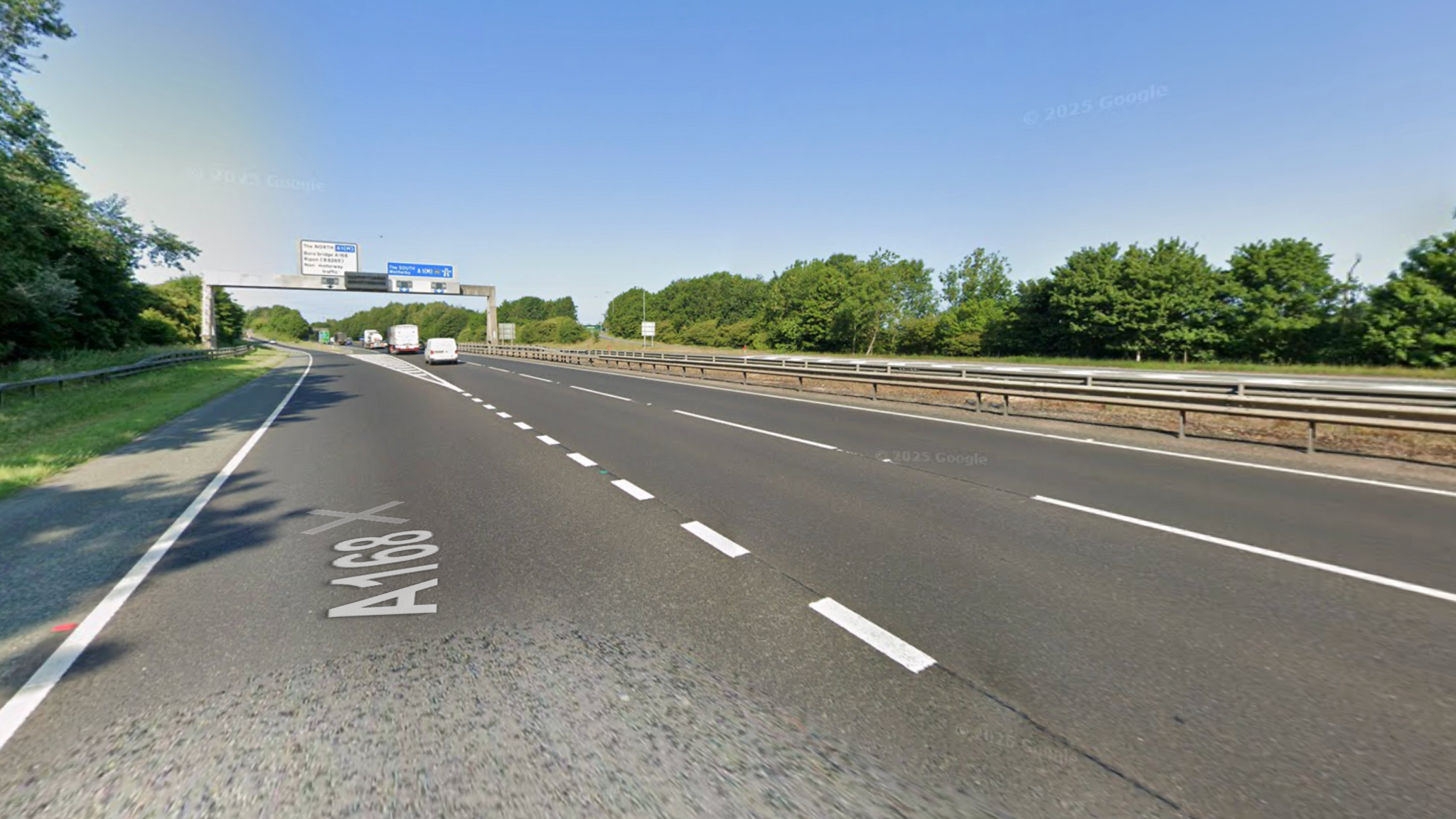 Man hit by lorry after fleeing car crash on A1(M) near Dishforth - BBC News
