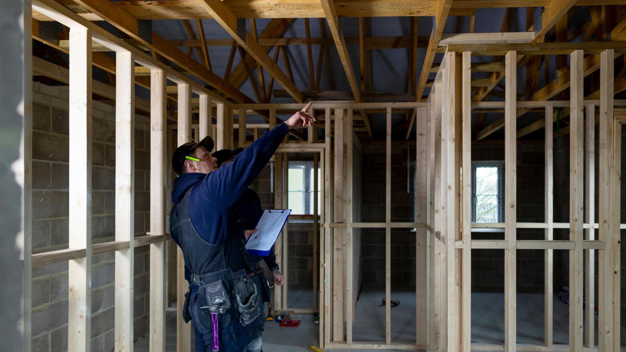 Three major warehouse developments rejected north of Bicester - BBC News