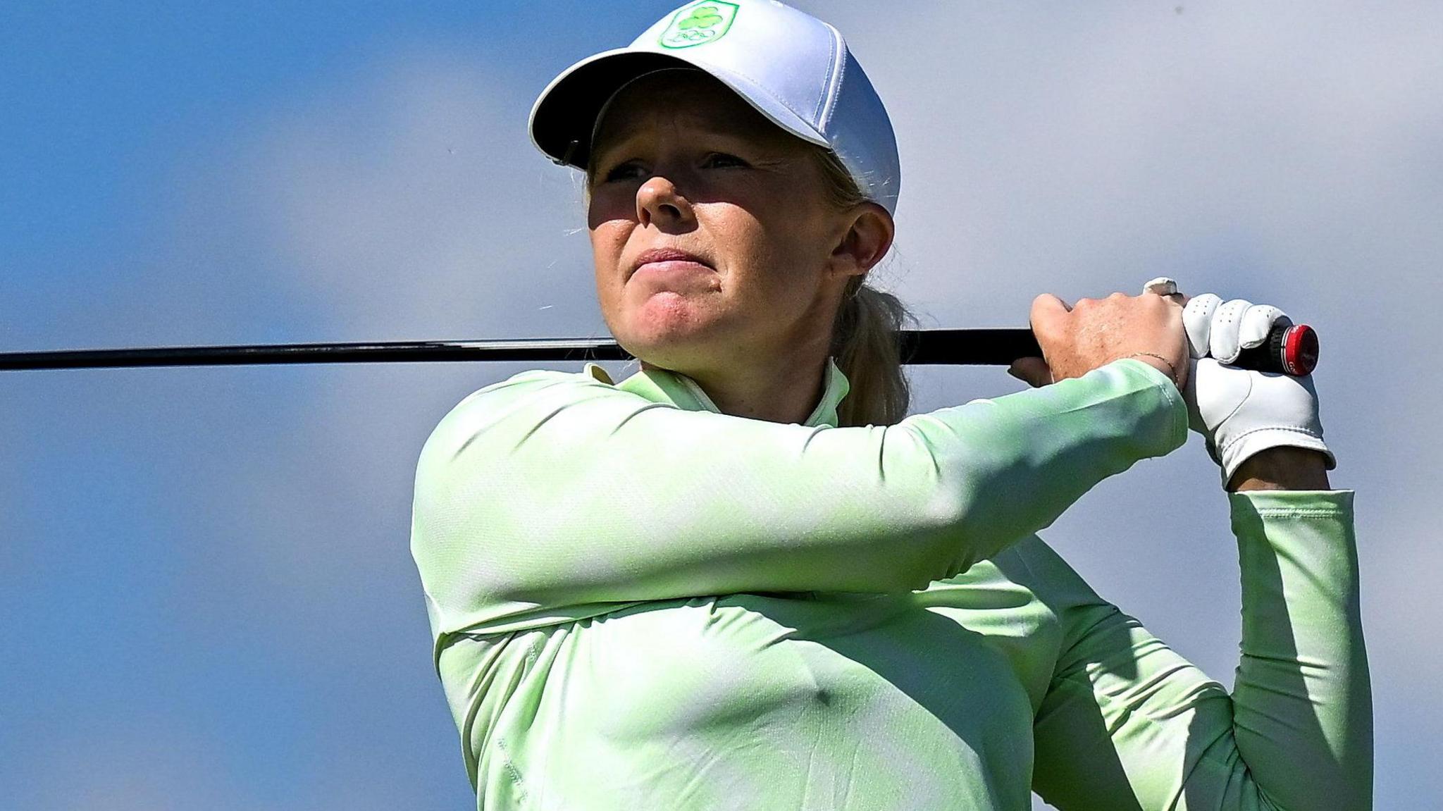 Paris 2024: Stephanie Meadow struggles to opening 78 at women's Olympic ...