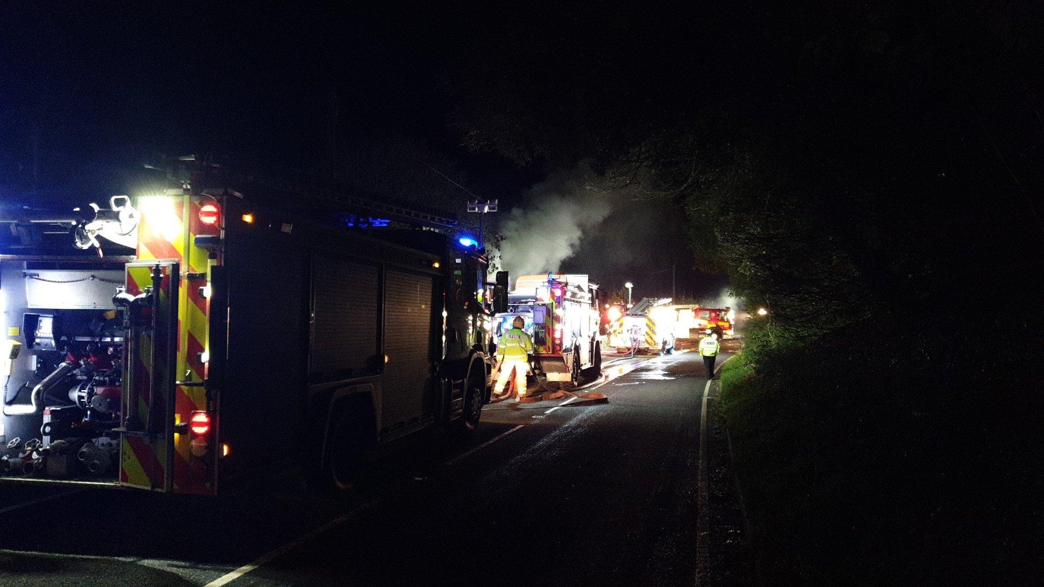 Poxwell thatched cottages fire: Man taken to hospital - BBC News