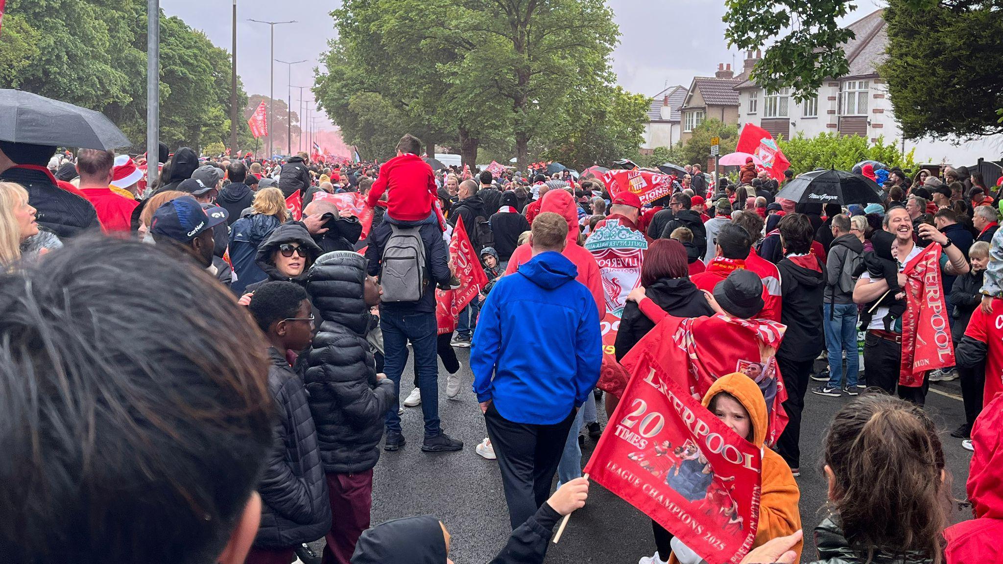 Liverpool news: Trophy parade moments - BBC Sport