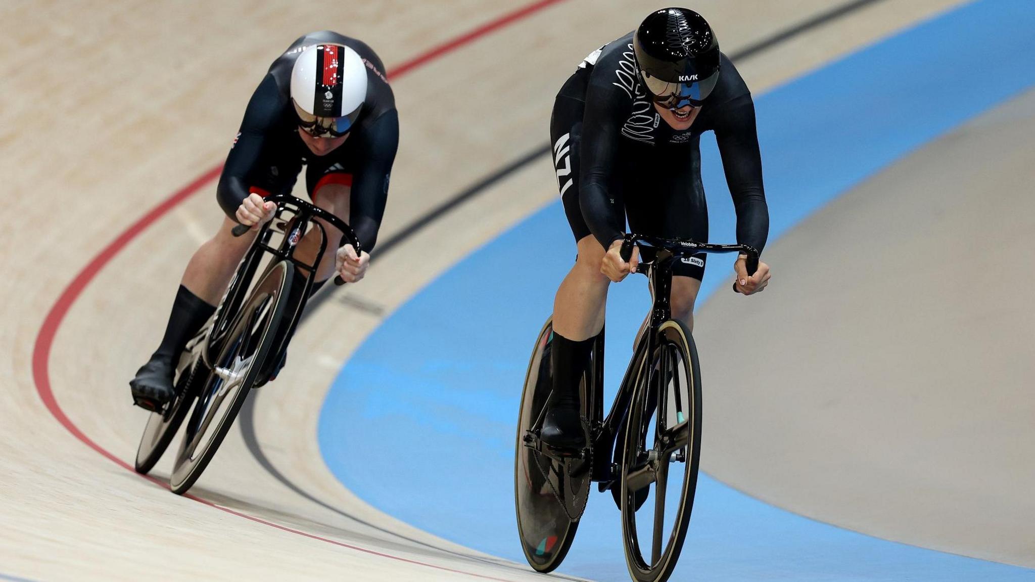 Emma Finucane to race for bronze - BBC Sport