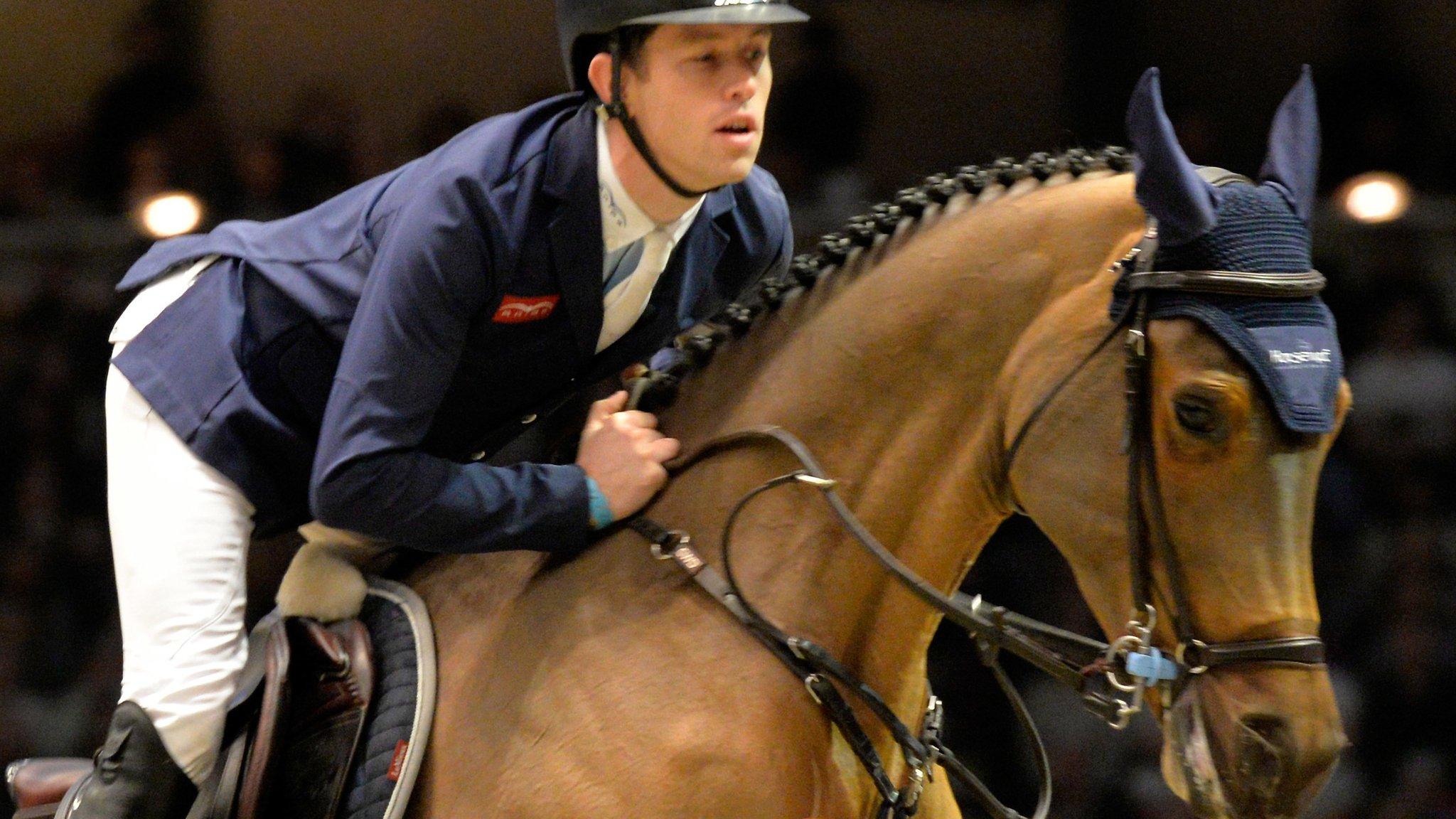 Olympia Horse Show: Scott Brash second behind Julien Epaillard - BBC Sport